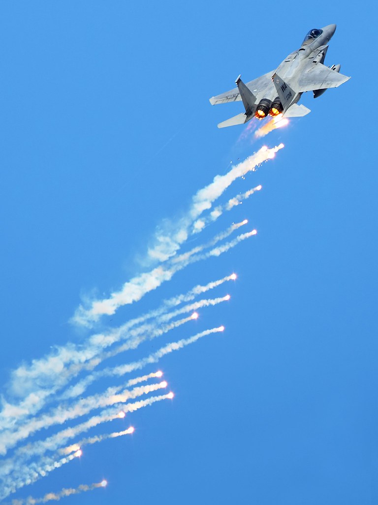 The Full Story On That Oregon F-15 That Fired Its Missiles Into The Sea ...