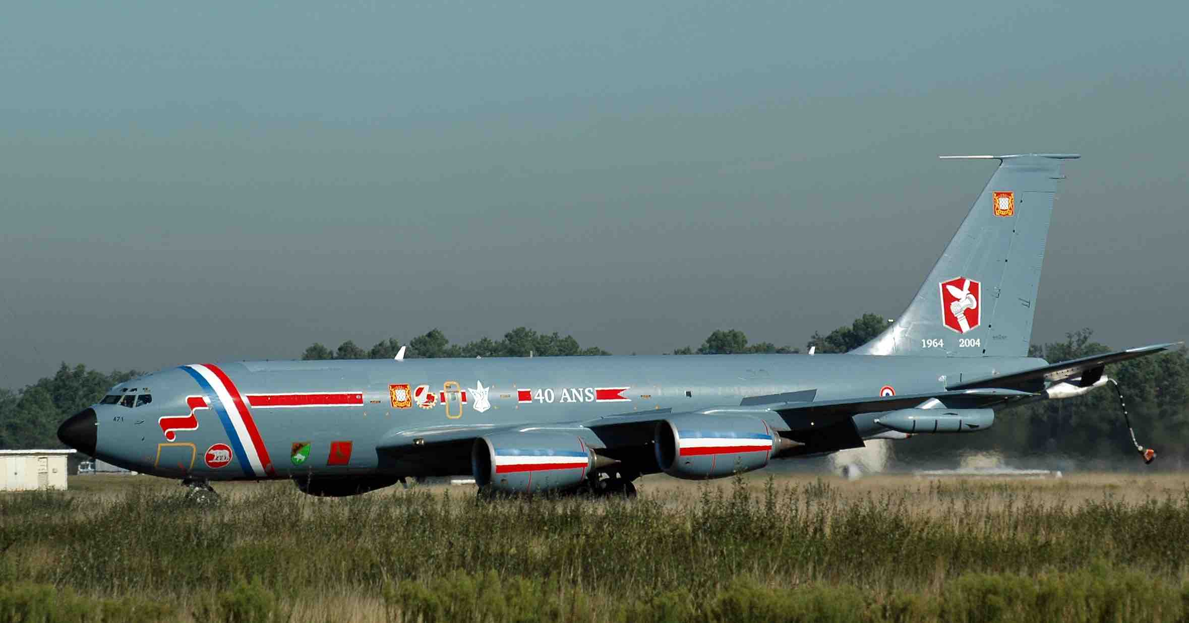 A Dozen Of The Most Unusual Variants Of The Ubiquitous KC-135 Family Of ...