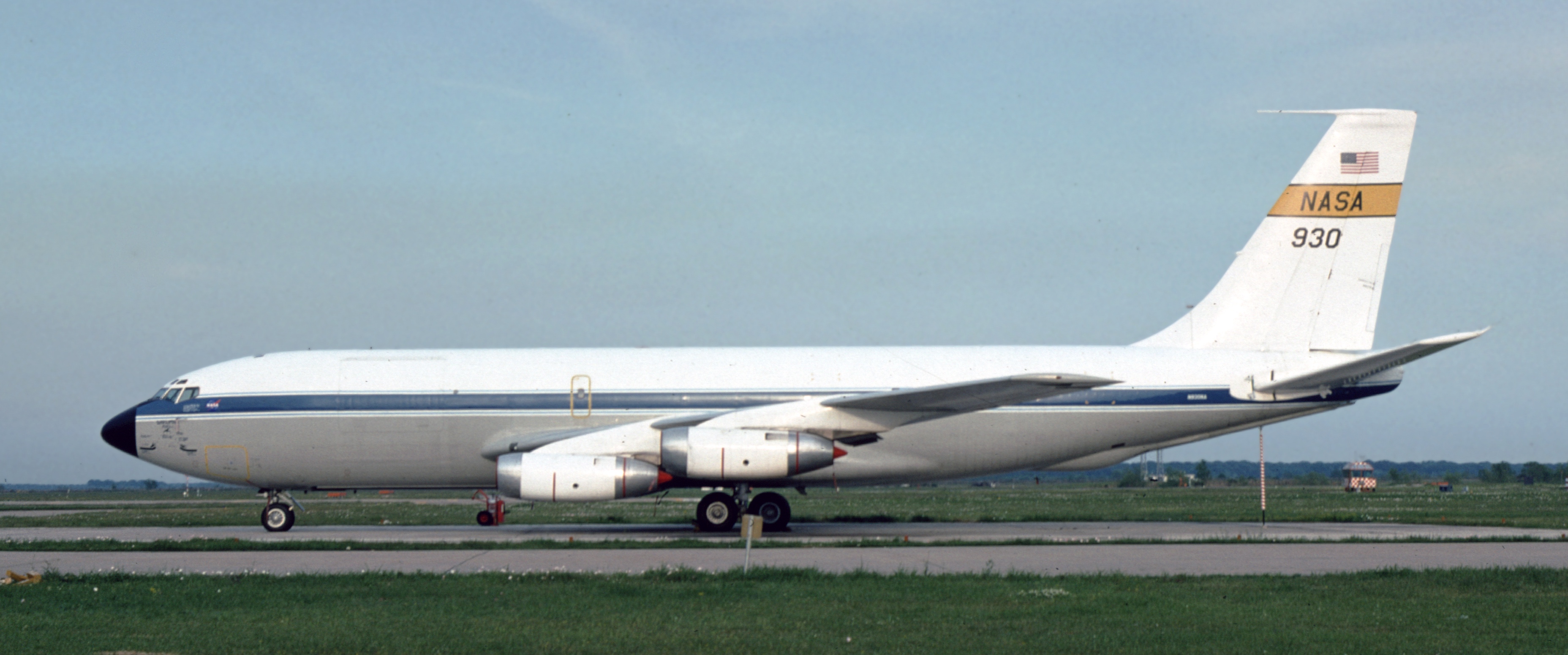 A Dozen Of The Most Unusual Variants Of The Ubiquitous KC-135 Family Of ...