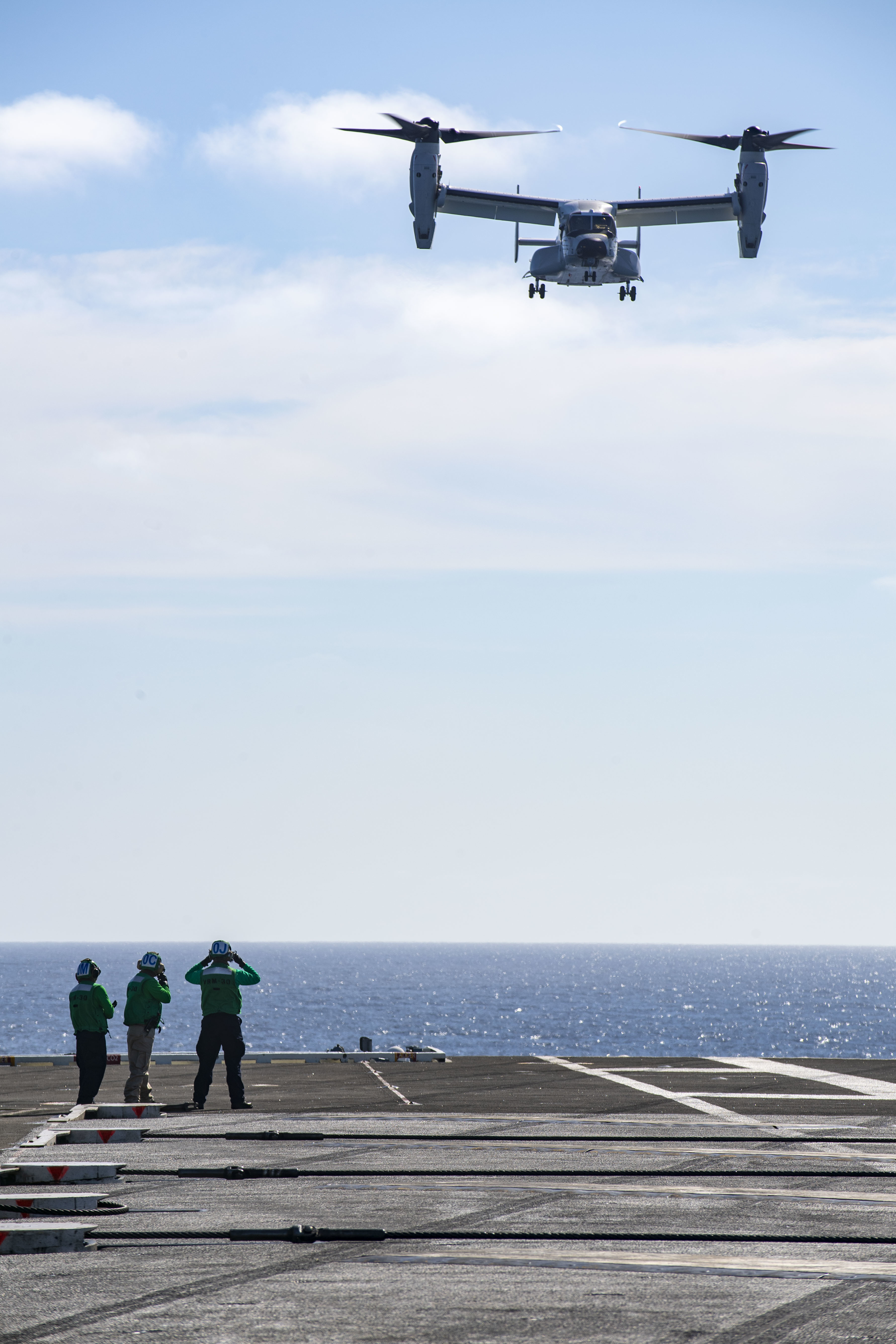 This Is Our First Look At The Navy's New CMV-22B Osprey Flying From An ...