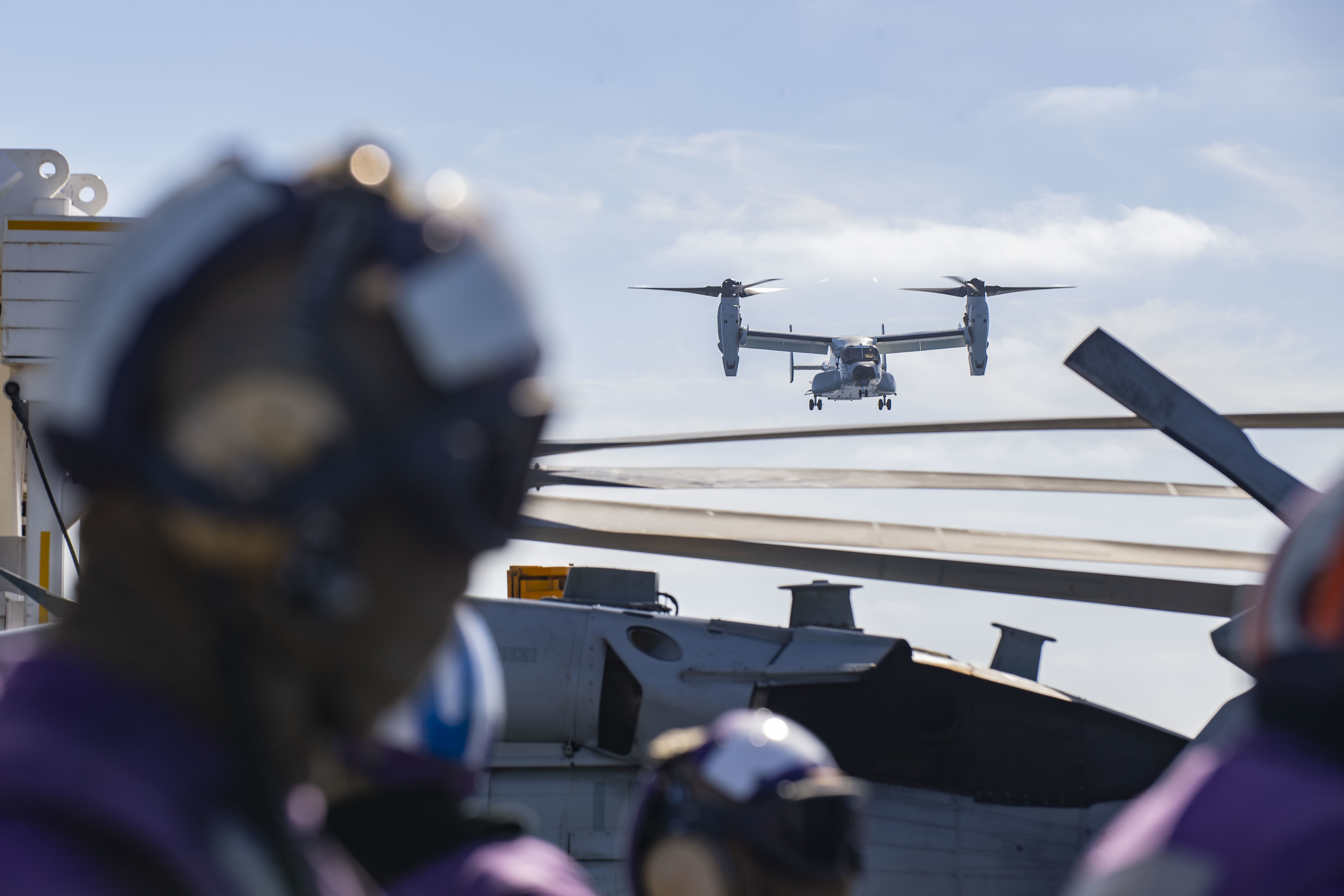This Is Our First Look At The Navy's New CMV-22B Osprey Flying From An ...