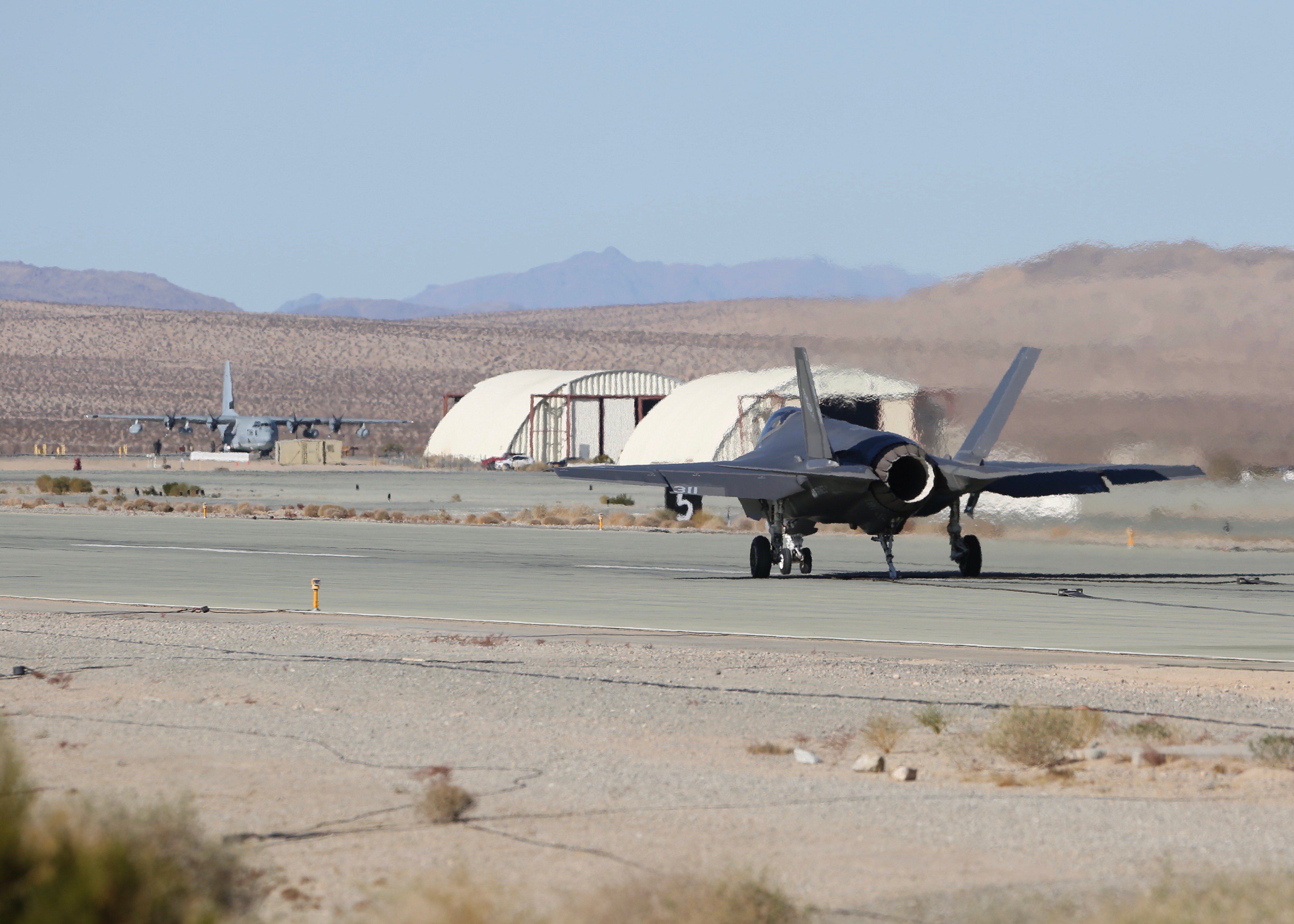 Marine Corps F-35Cs Make First Arrested Landings At An Expeditionary ...