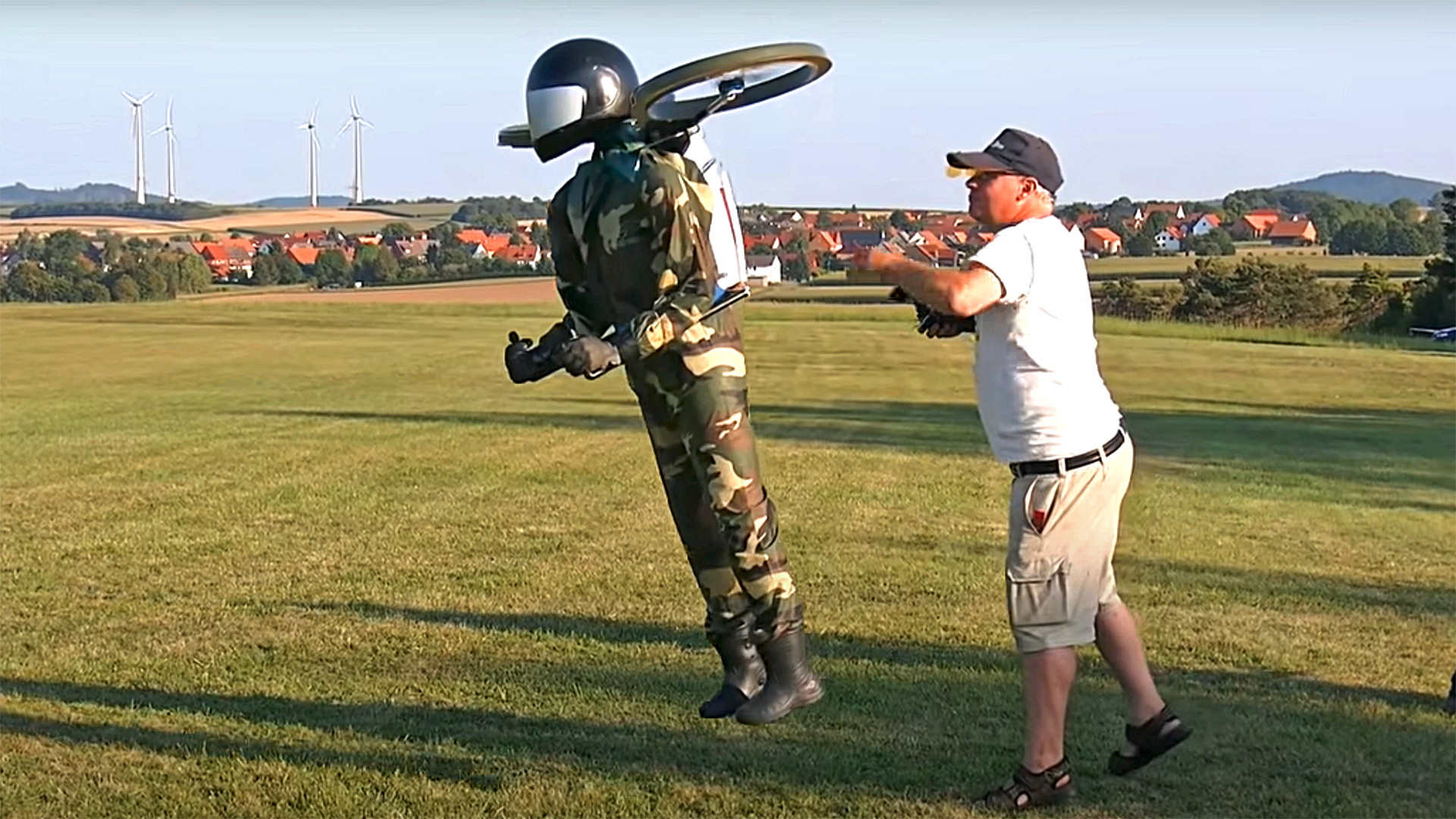 Airliner Pilot Says Jet Pack Guy Over Los Angeles Looked Just Like This ...