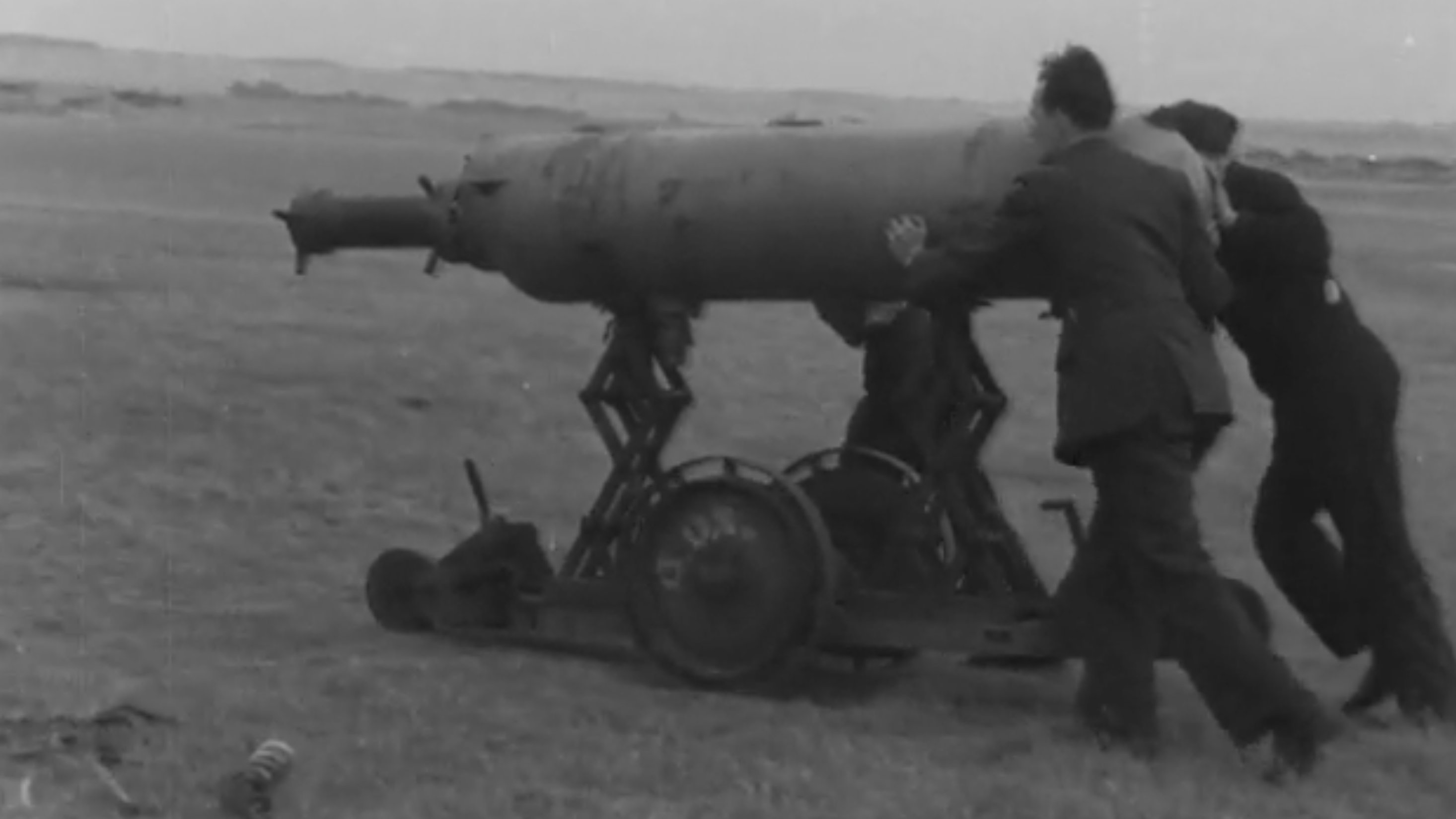 Royal Air Force Turned A Torpedo Bomber Into A Flying Flamethrower ...