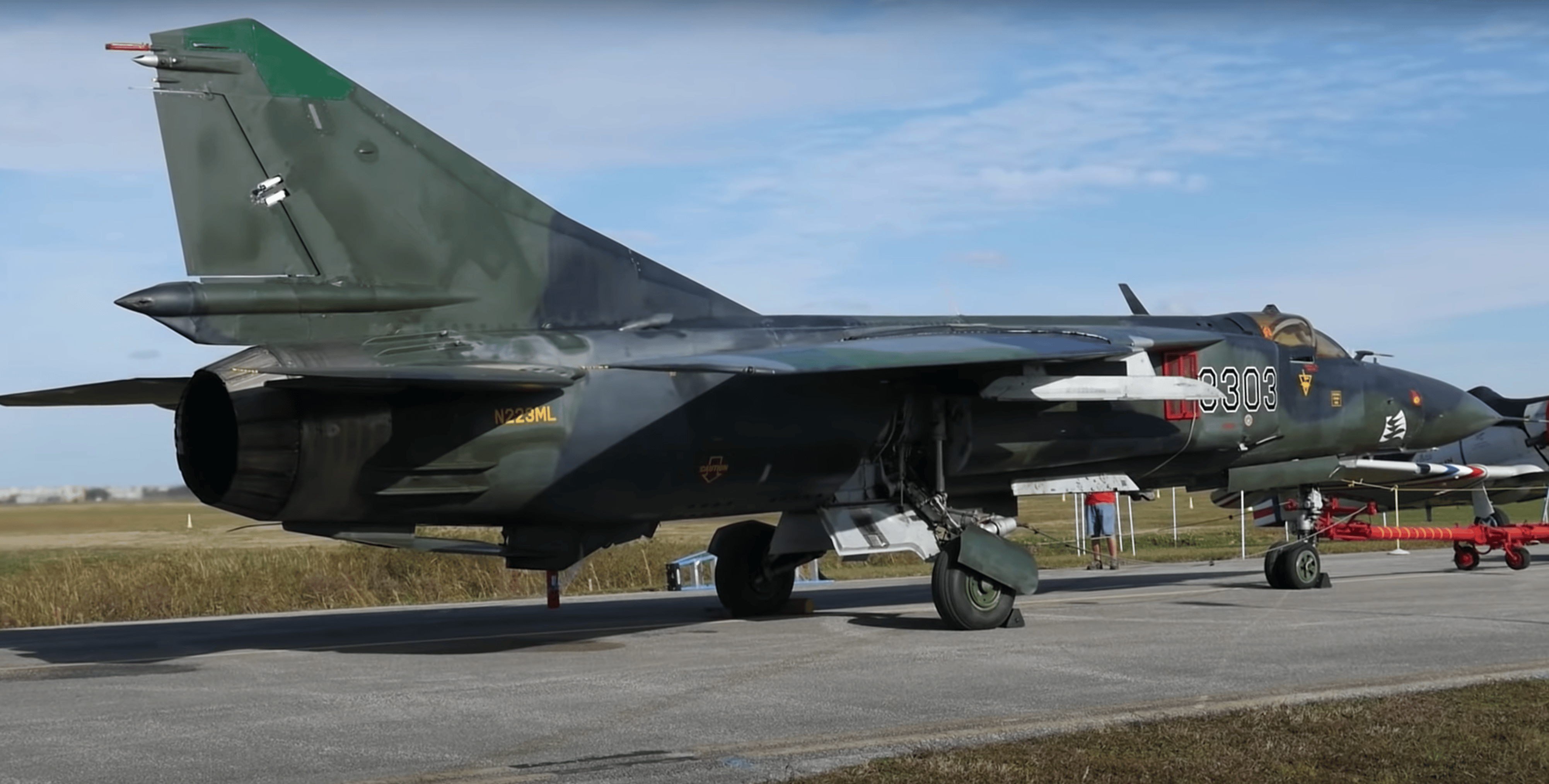 This Myth-Busting Walk-Around Of The Soviet MiG-23 Flogger Fighter Is A ...
