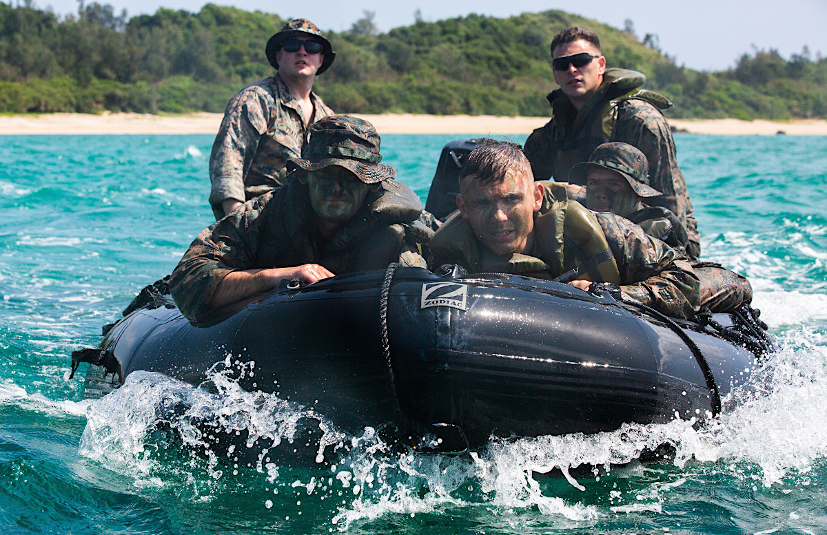Marines Test Javelin Missile Teams In Rubber Rafts "Like Somali Pirates ...