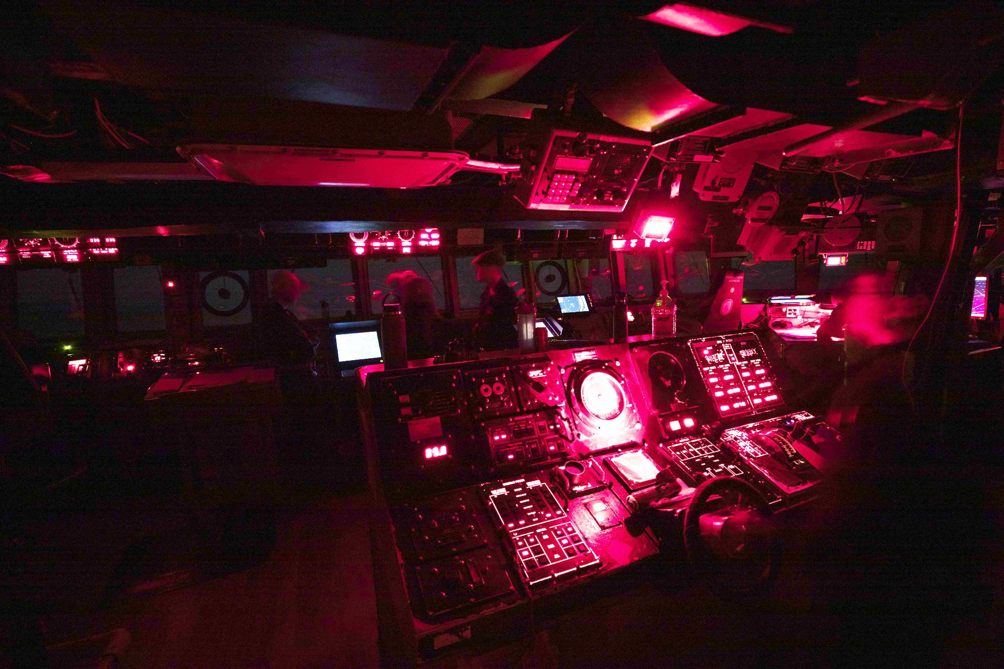 Multiple Destroyers Were Swarmed By Mysterious 'Drones' Off California ...