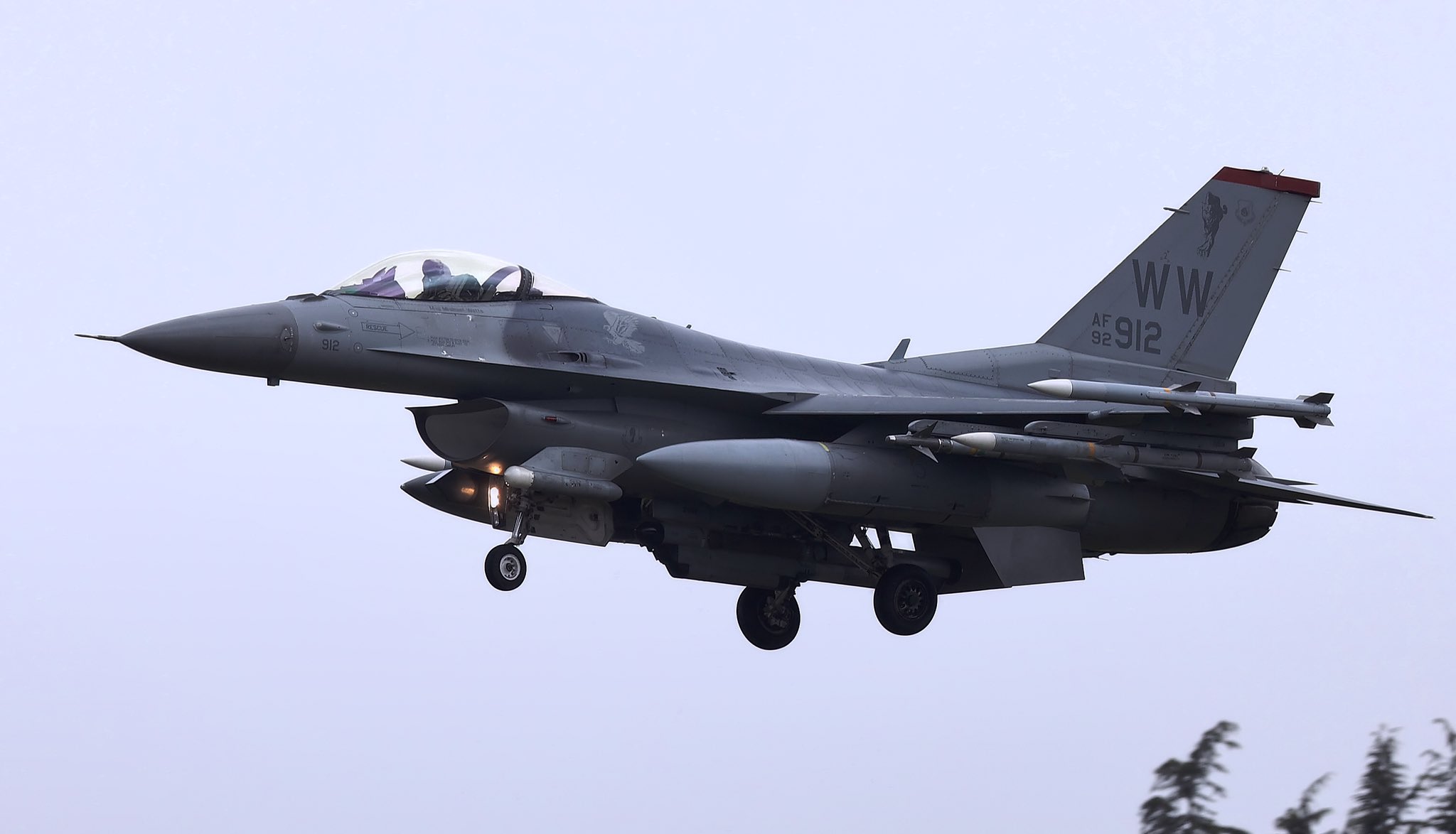 Here’s A Closer Look At The Heavily Armed F-16 Fighter Jets That ...