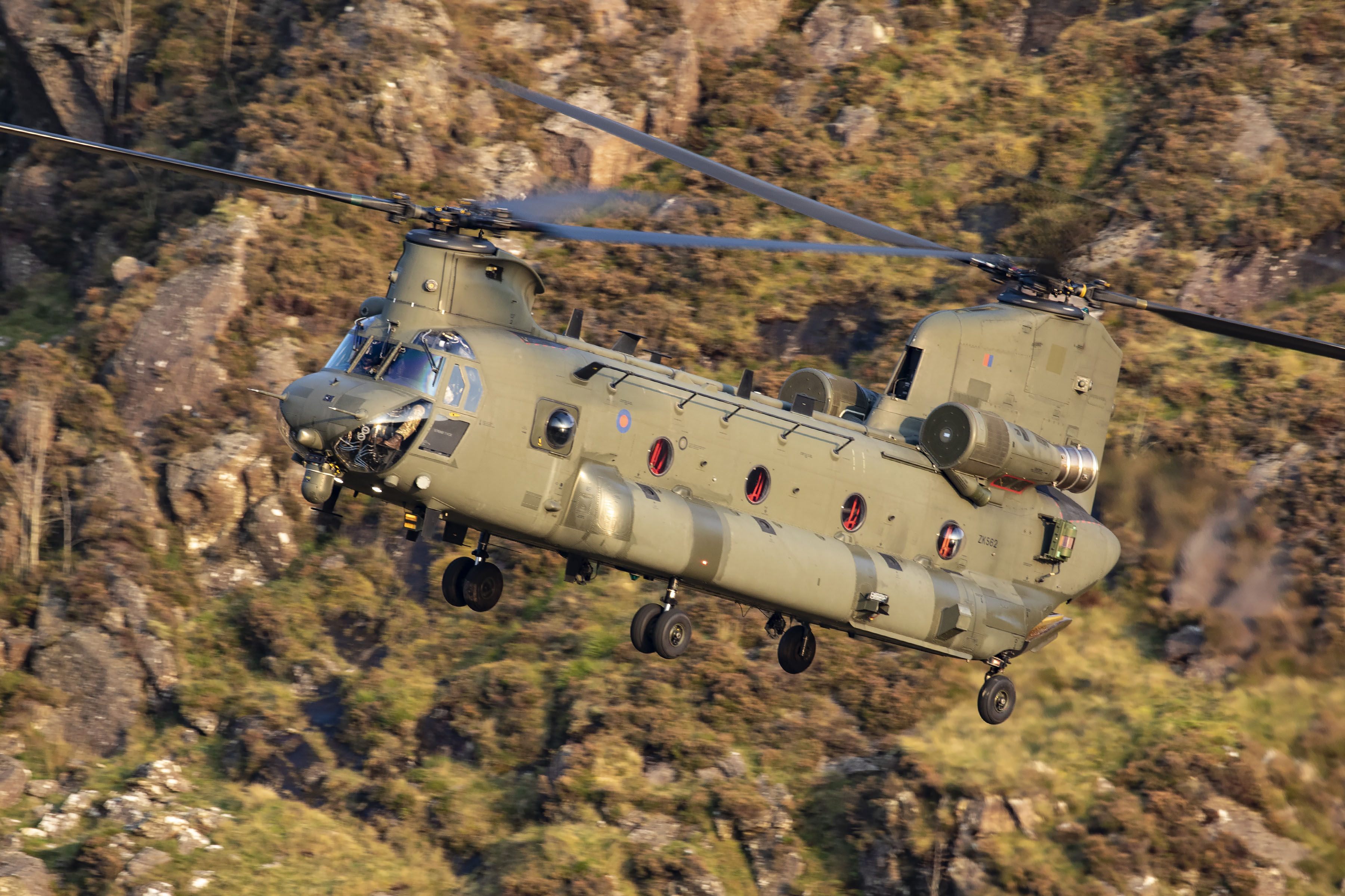 The Royal Air Force Just Can’t Get Enough Of The Chinook With 14 New Orders