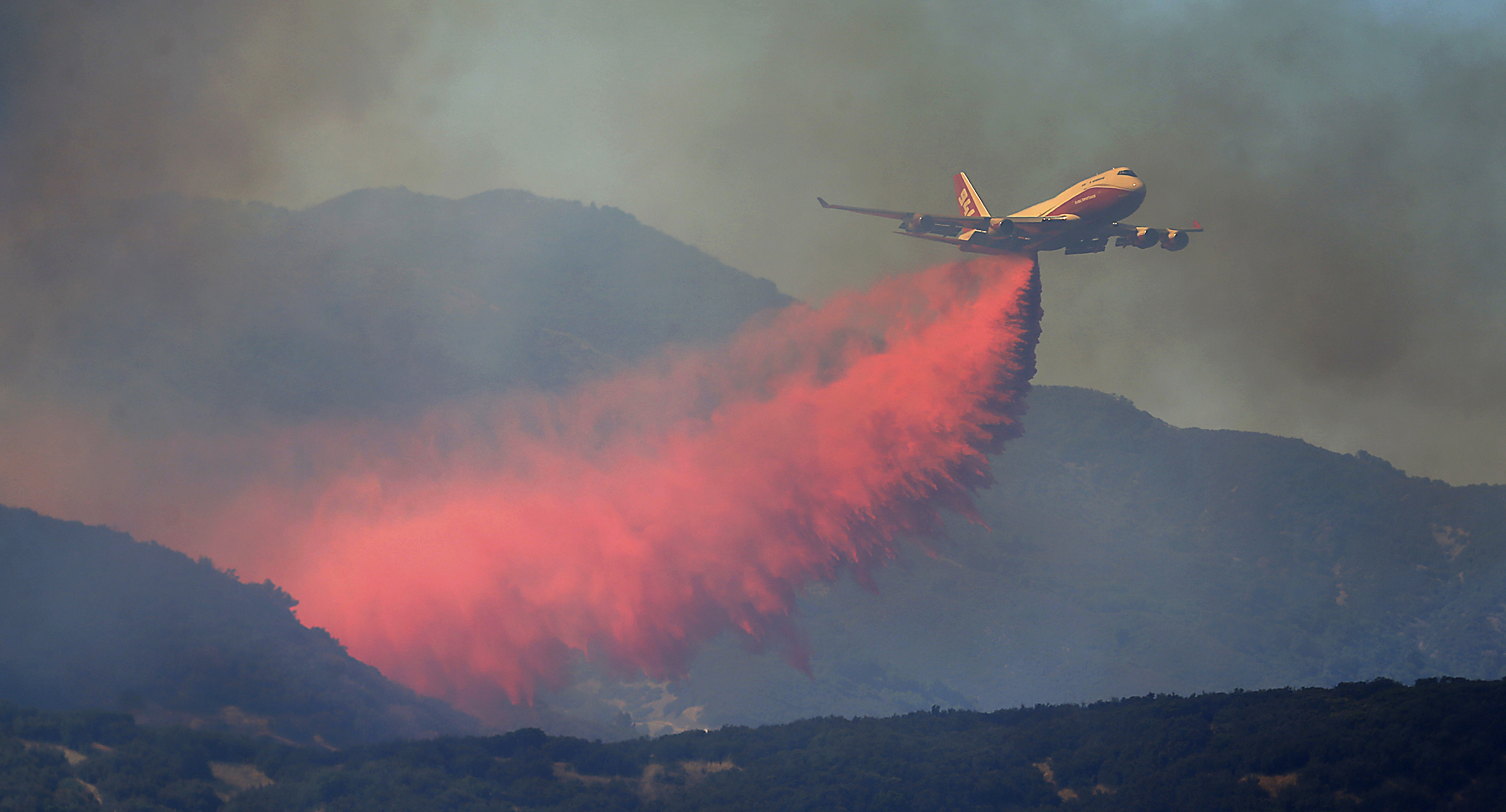 The Mighty Boeing 747 Supertanker May Have Fought Its Last Fire