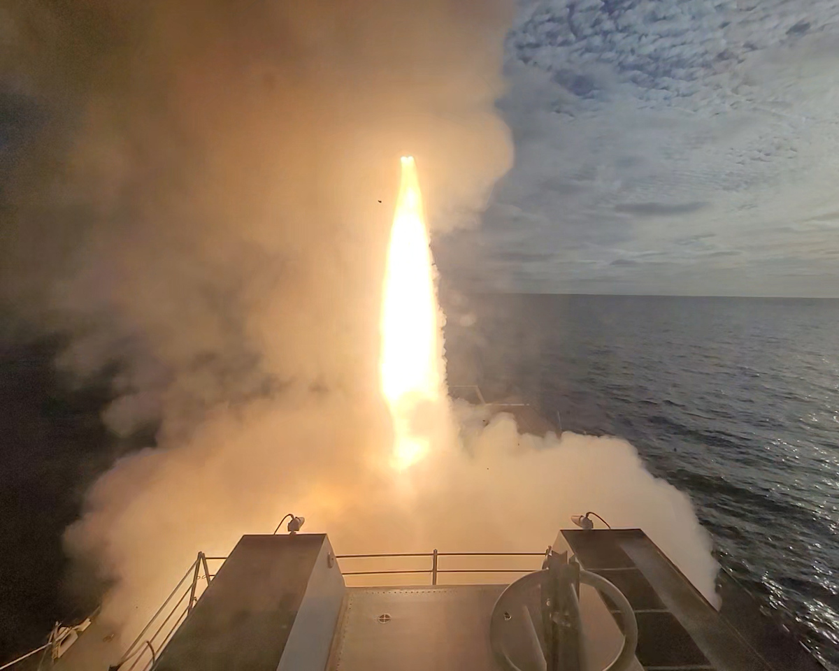 Navy SM-6 Missile Successfully Hit A Target Barge During Big Manned ...