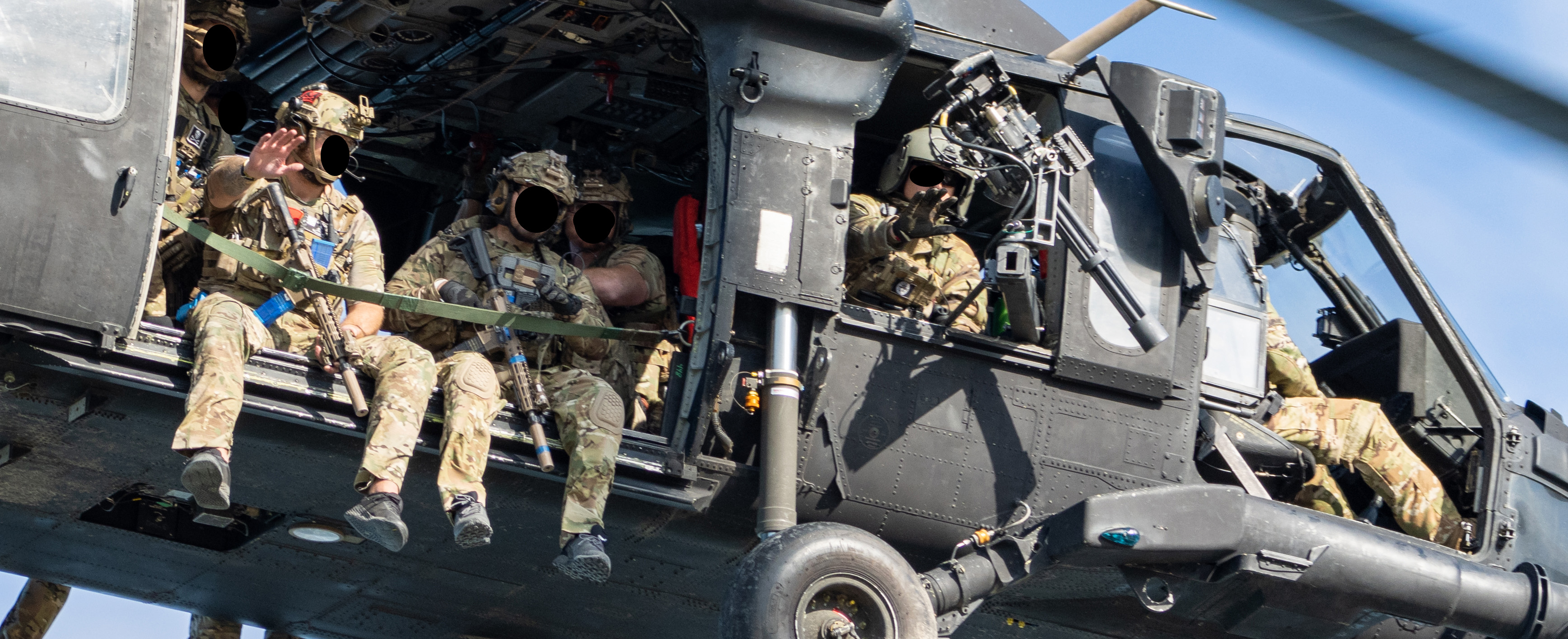 Navy SEALs And Army Night Stalkers Captured In Amazing Photos During ...