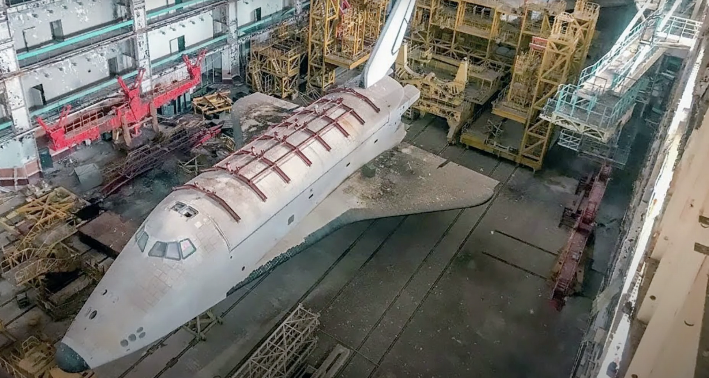 Graffiti Artists Defaced Soviet-Era Buran Space Shuttle At Russian ...