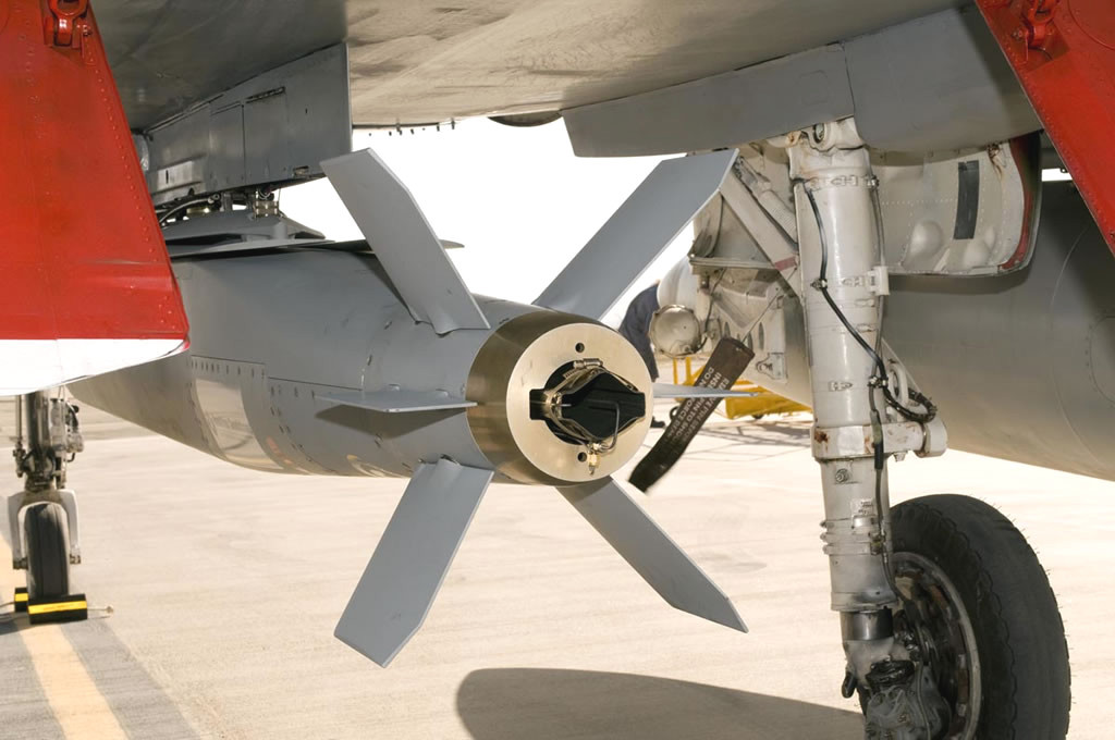 AGM-142 رابتور و AGM-154 JSOW. | Arab Defense المنتدى العربي للدفاع والتسليح
