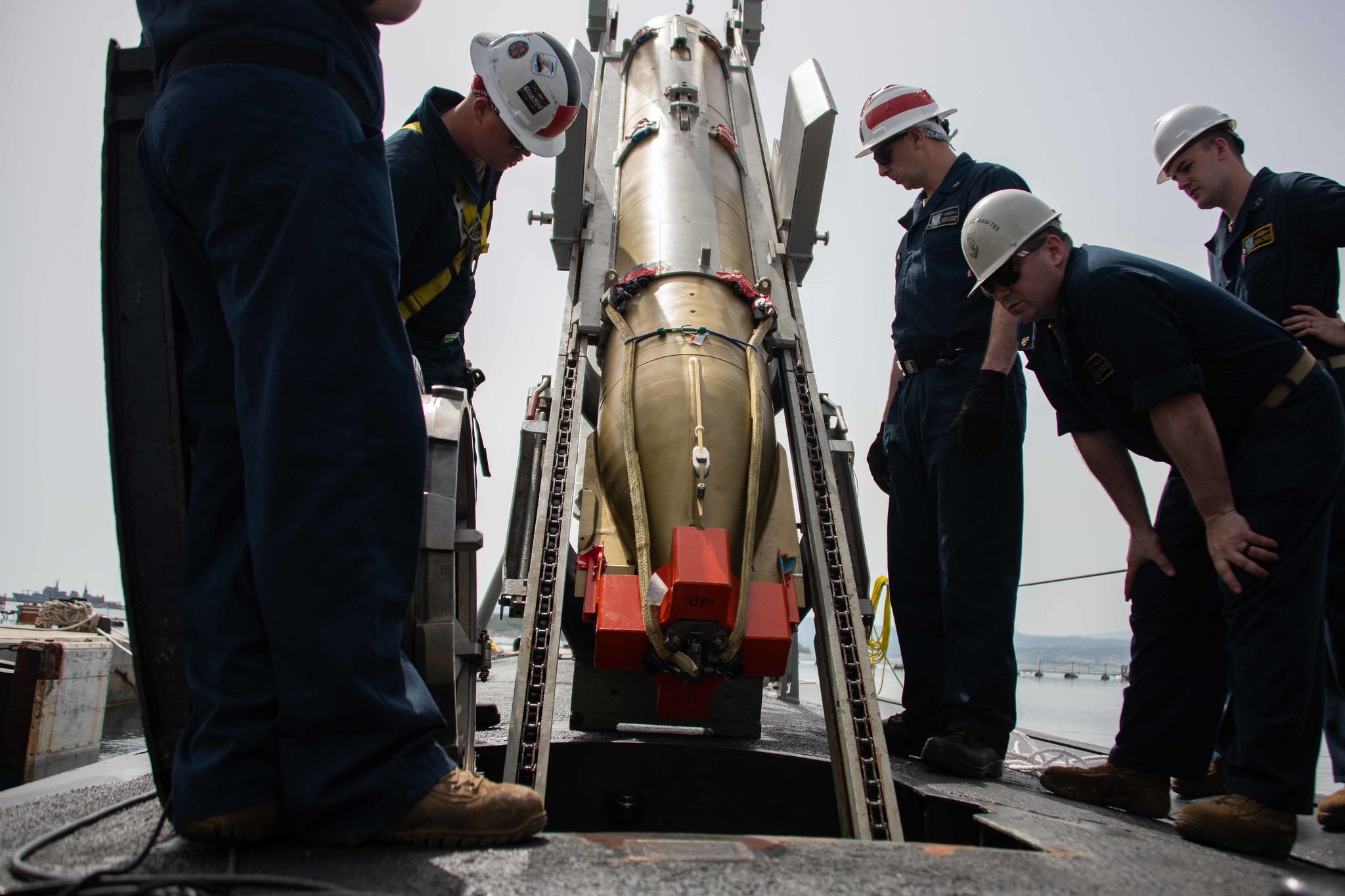 Navy Offers Glimpse Of Its Submarine-Launched Mine Capabilities In The ...