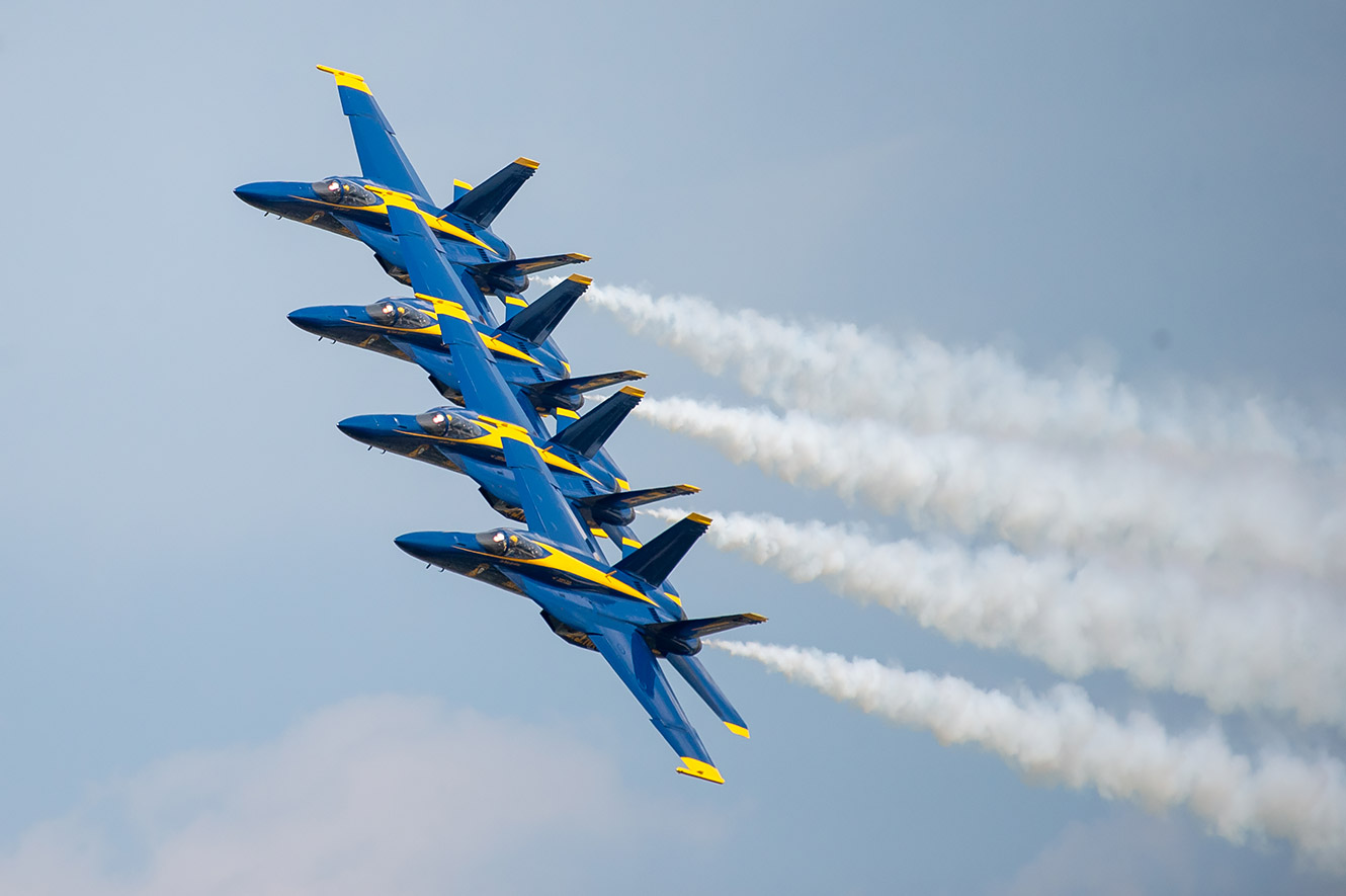 Watch The Meditative-Like Ritual The Blue Angels Go Through Before ...