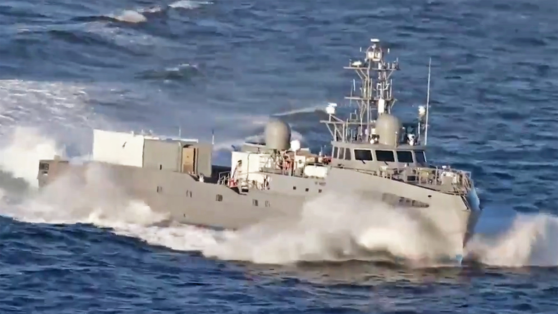 This "Ghost Fleet" Ship Firing An SM-6 Missile From A Modular Launcher ...