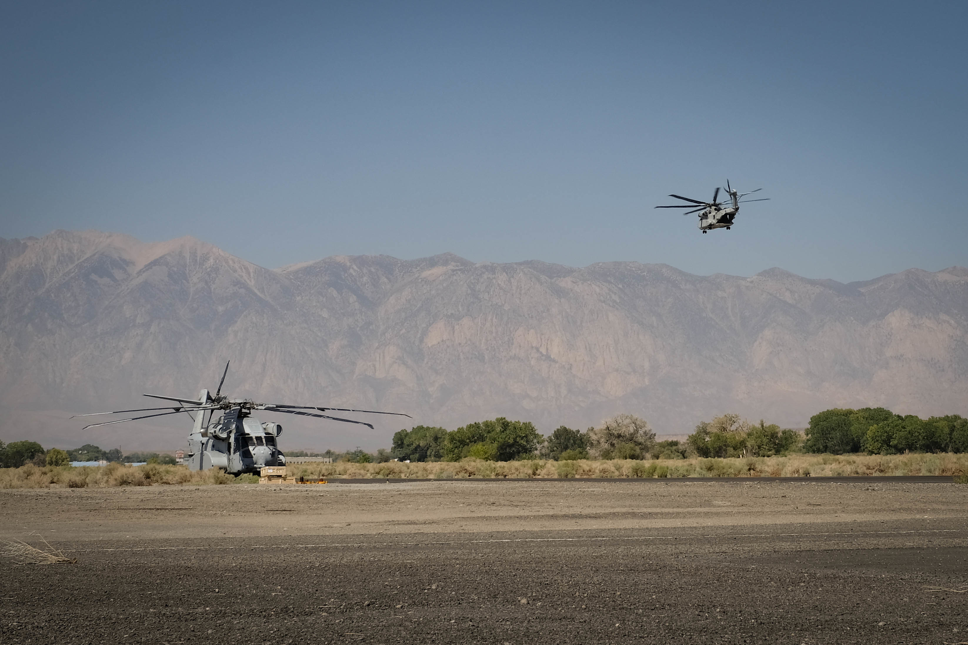Marines’ CH-53K King Stallion Lifts Stricken MH-60 Seahawk In Its First ...