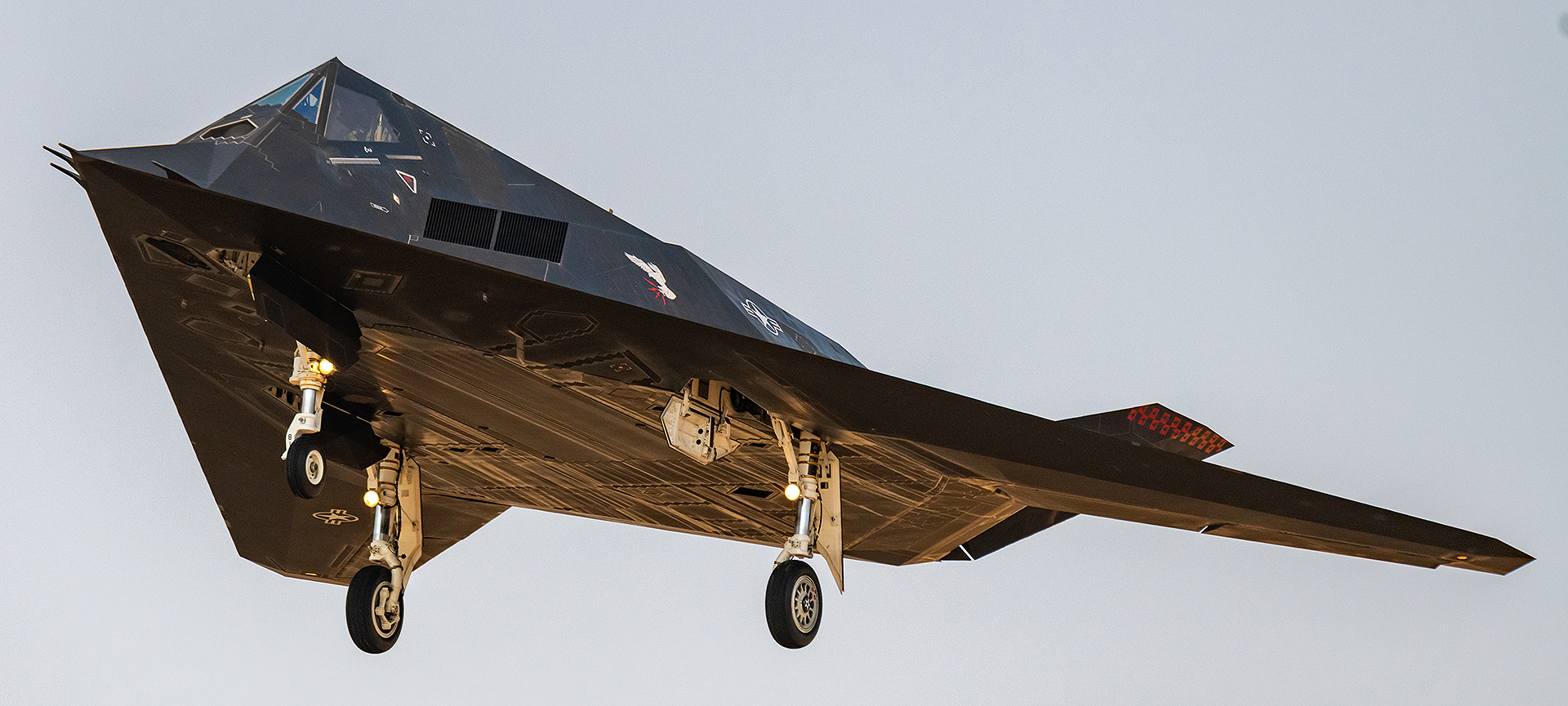 Behold F-117s On Their Historic Deployment To Fresno In These Stunning ...