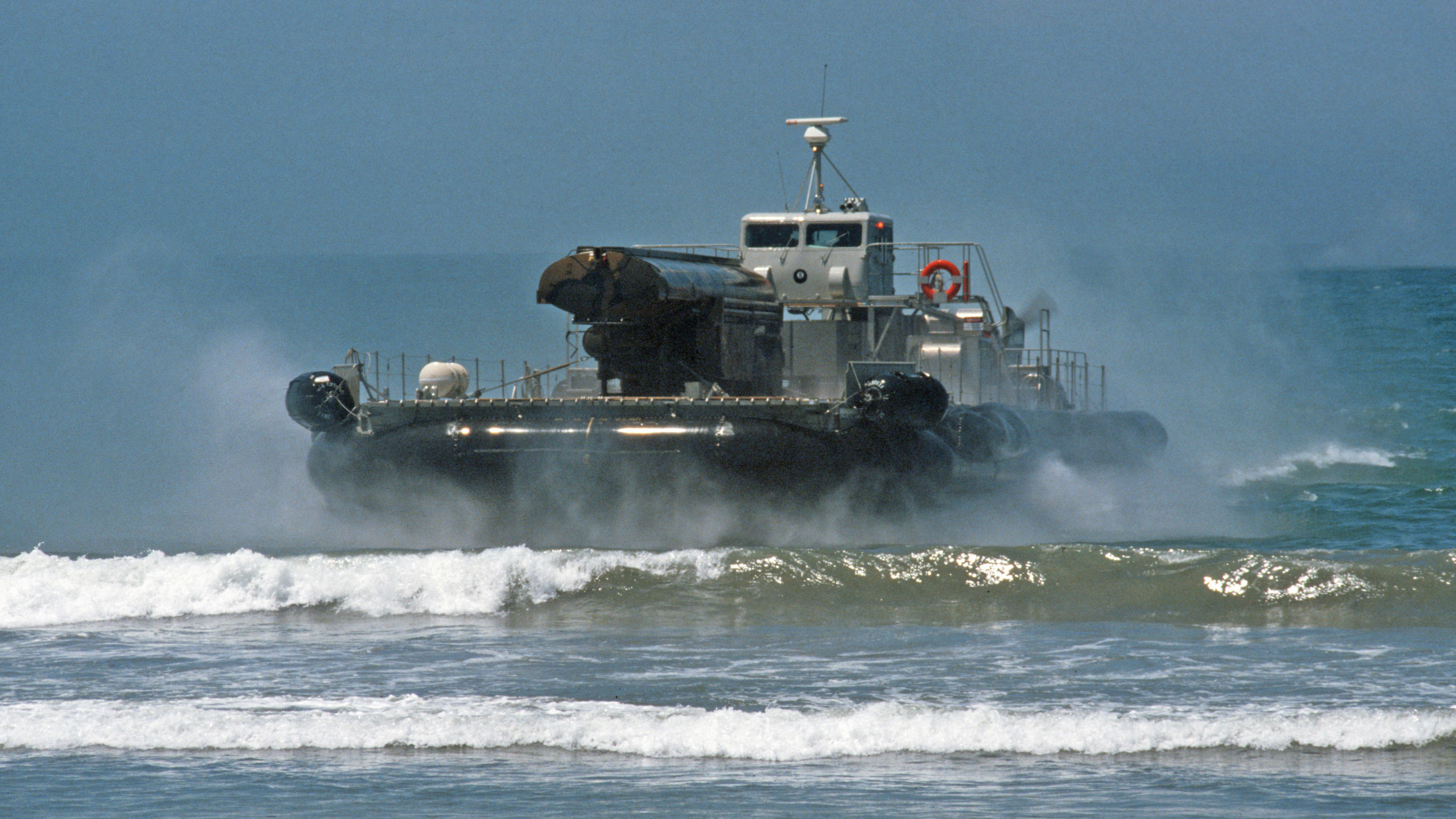 The Army Acquired Its Own Hovercraft In The 1980s. It Didn't Go Well.