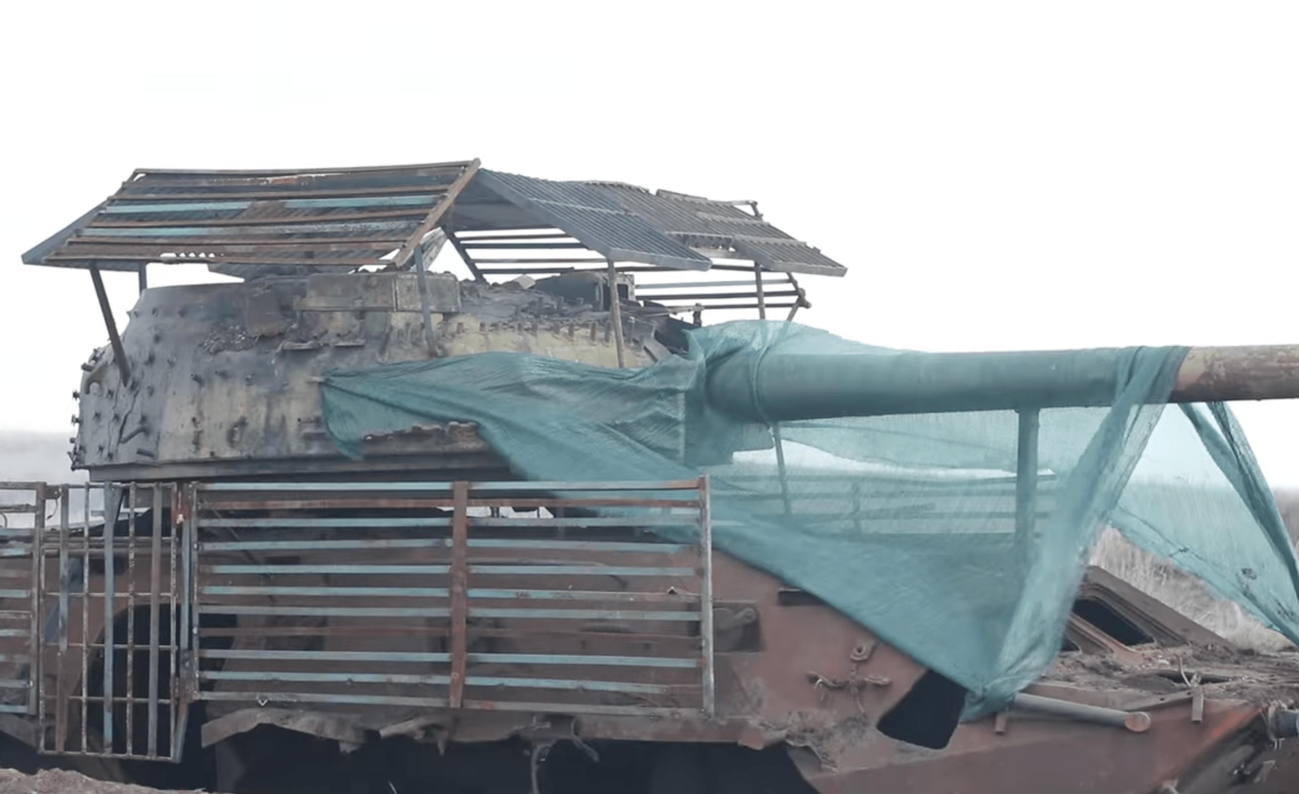 Ukrainian Troops Test Javelin Missile Against Russian Cage-Style ...