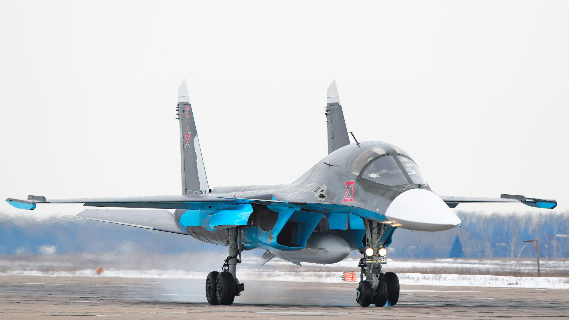 Russia’s Su-34 Fullback Strike Jet Is The King Of Hauling Gas