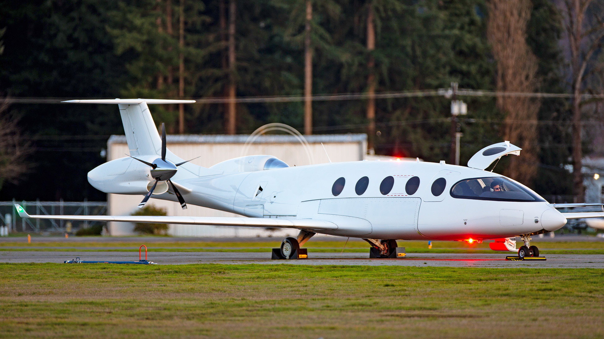 Spaceship-Like Electric Aircraft 'Alice' Prepares For Its First Flight ...