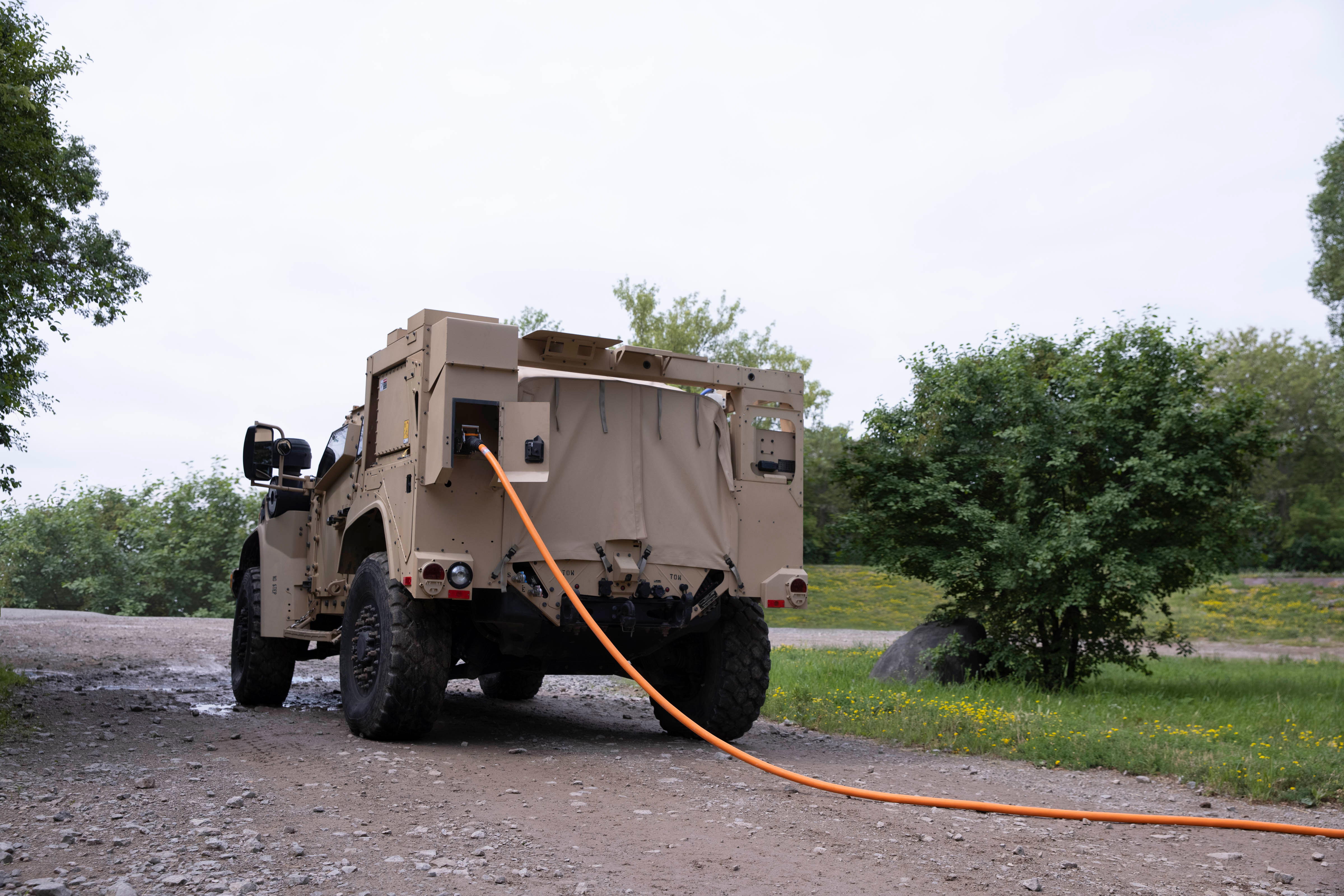 Oshkosh Reveals New Hybrid-Electric Variant Of The Military's Light ...