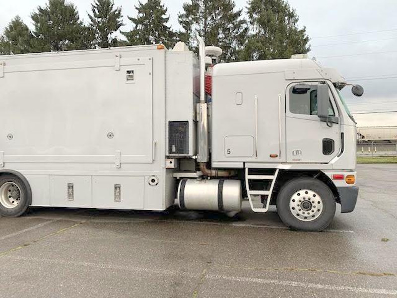 You Can Buy This 27-Ton FBI Mobile Command Center Truck