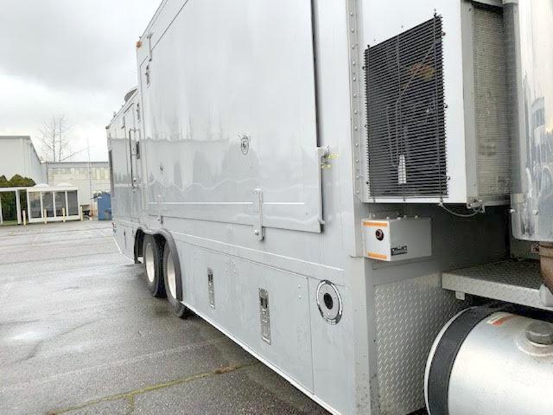 You Can Buy This 27-Ton FBI Mobile Command Center Truck