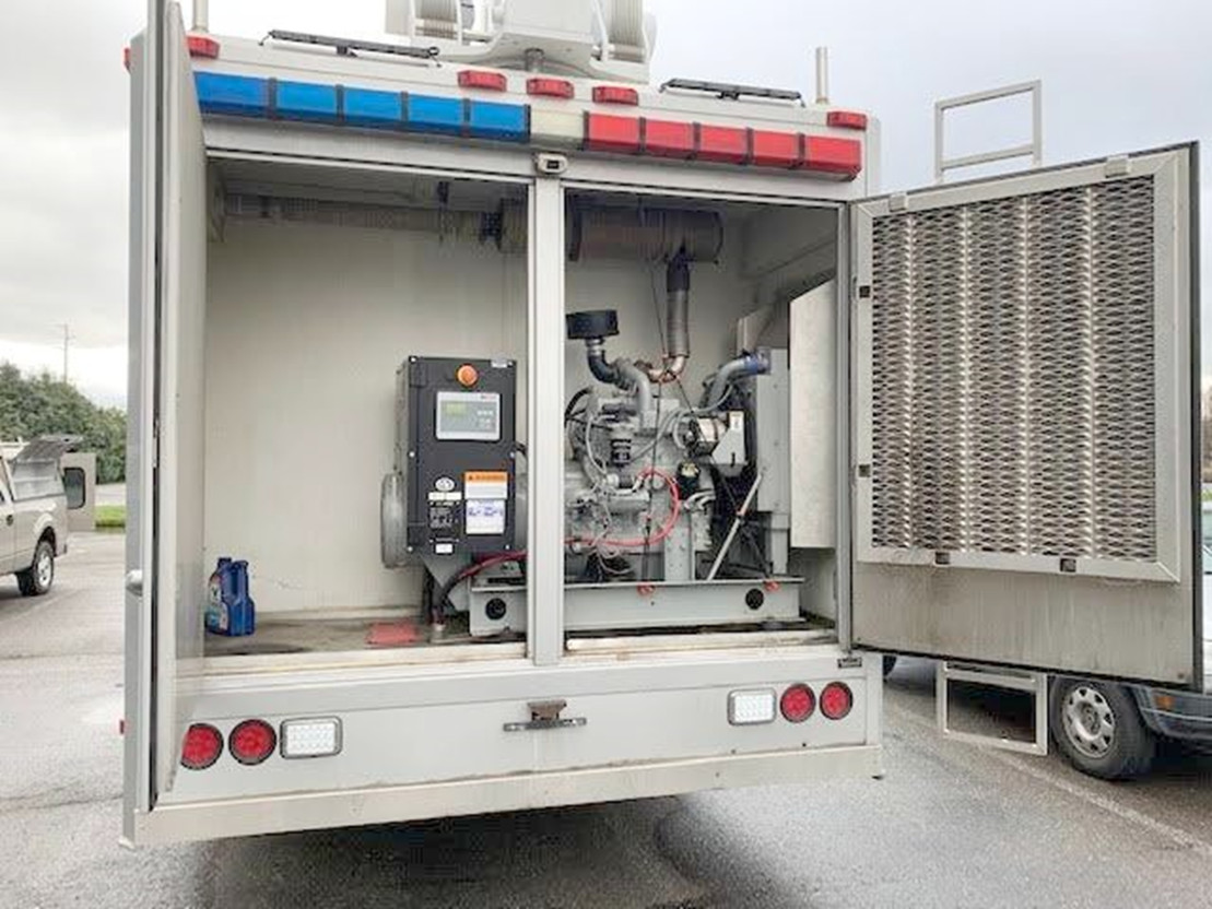 You Can Buy This 27-Ton FBI Mobile Command Center Truck