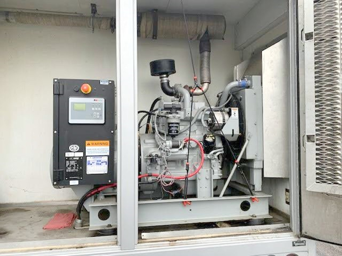 You Can Buy This 27-Ton FBI Mobile Command Center Truck