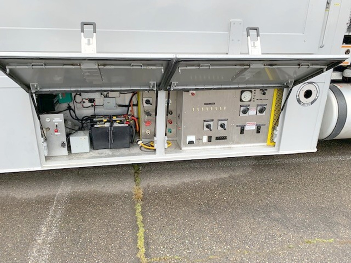 You Can Buy This 27-Ton FBI Mobile Command Center Truck