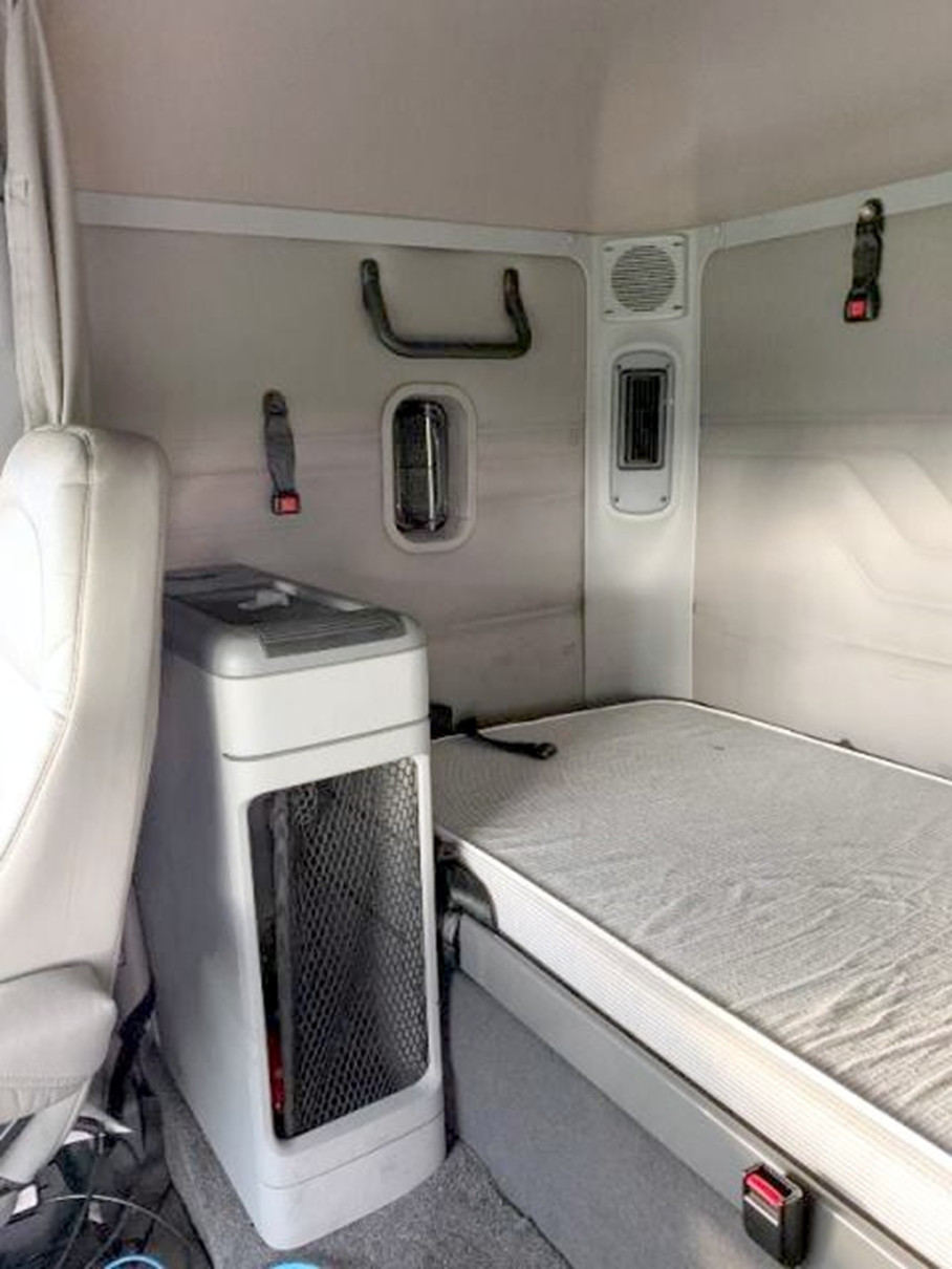 You Can Buy This 27-Ton FBI Mobile Command Center Truck