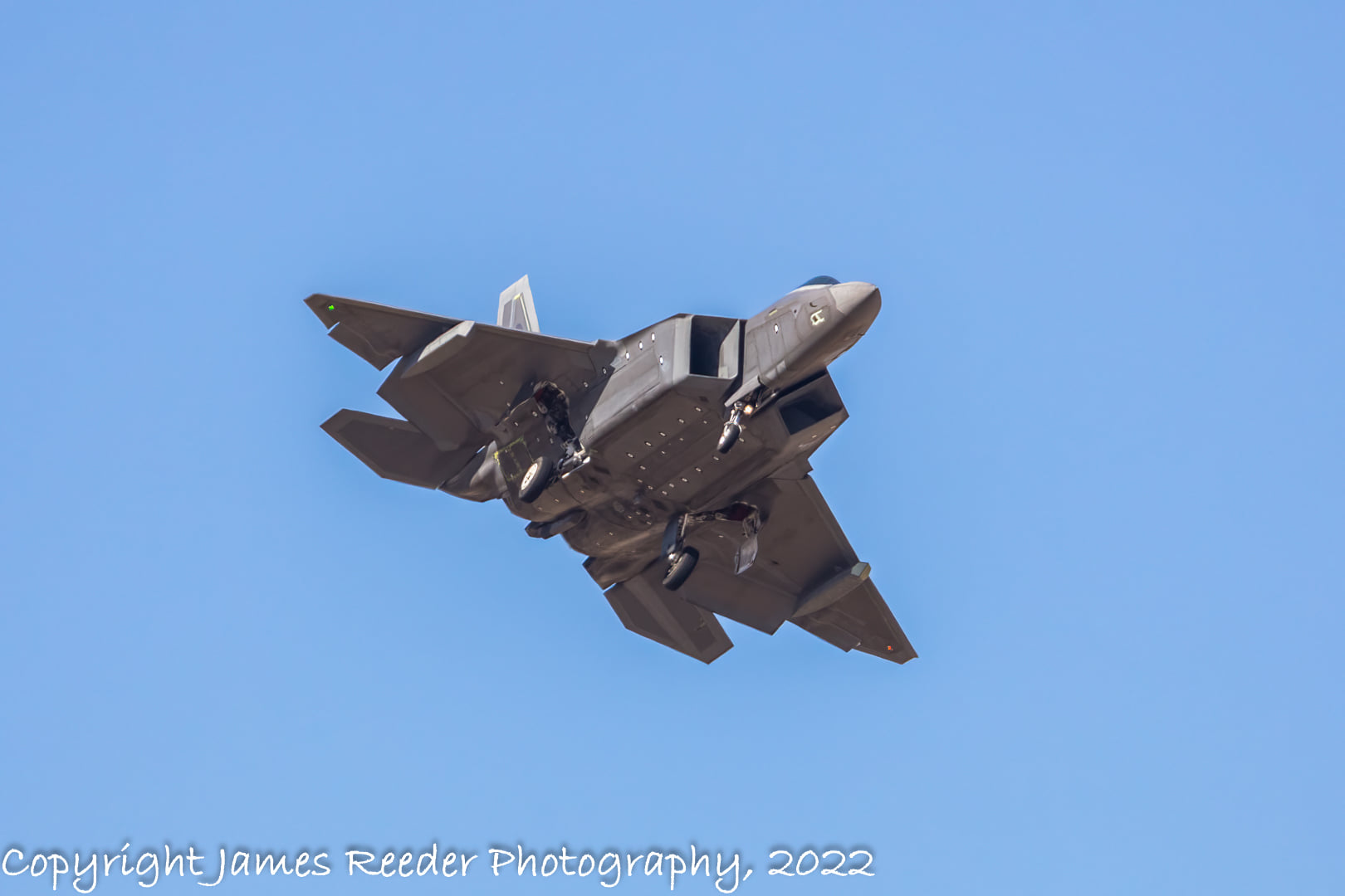 F-22 Raptor Spotted Flying With Stealthy Underwing Pods