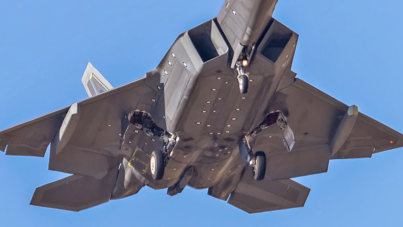 F-22 Raptor Spotted Flying With Stealthy Underwing Pods