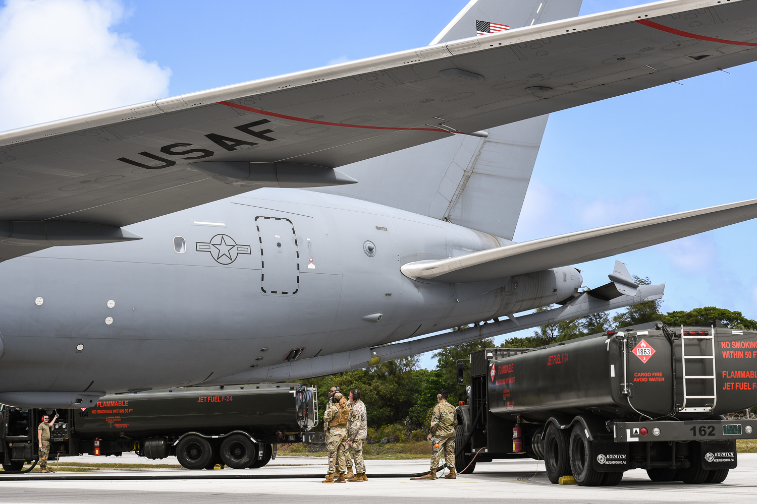KC-46 Tanker Shows It Can Rapidly Unload Tons Of Fuel To Thirsty ...
