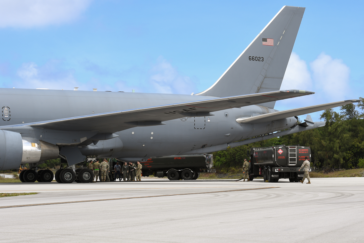 KC-46 Tanker Shows It Can Rapidly Unload Tons Of Fuel To Thirsty ...