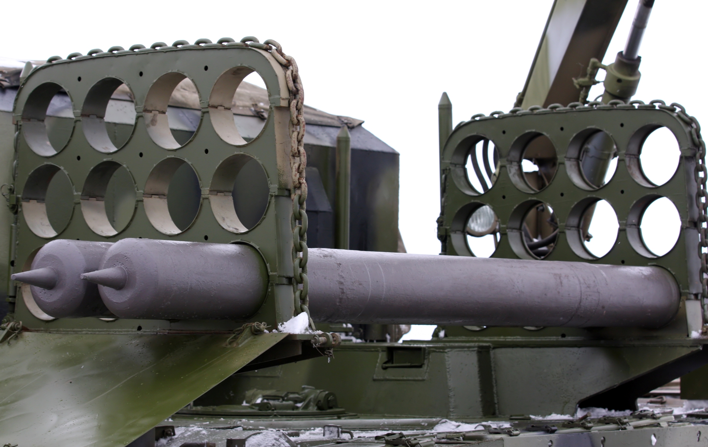 The Truth About Russia’s Terrifying TOS-1A Thermobaric Rocket Launchers ...