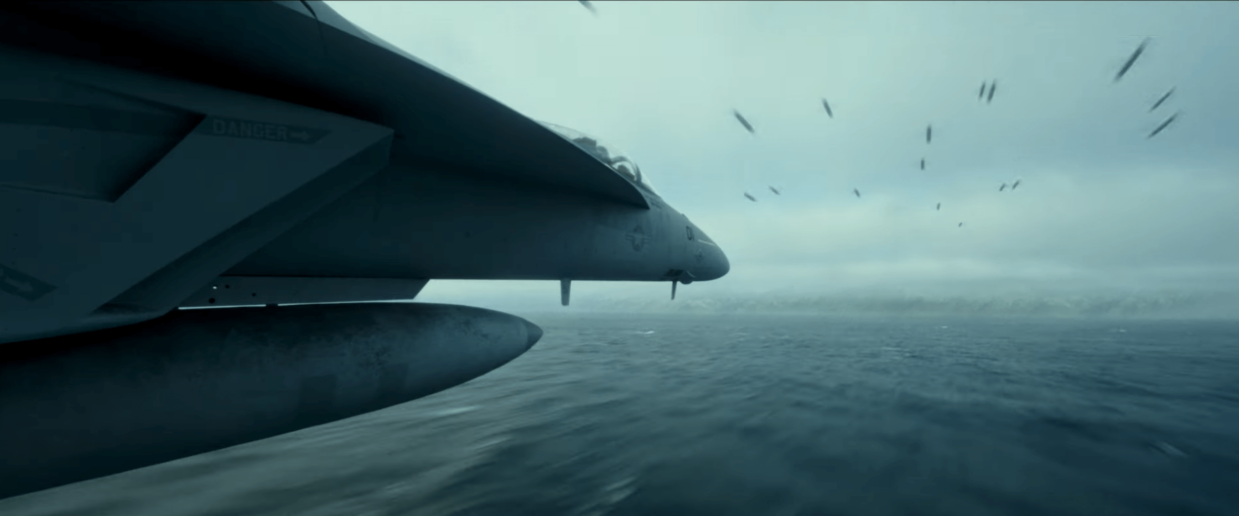 New Top Gun Trailer Shows Dogfight Between F-14 And Su-57