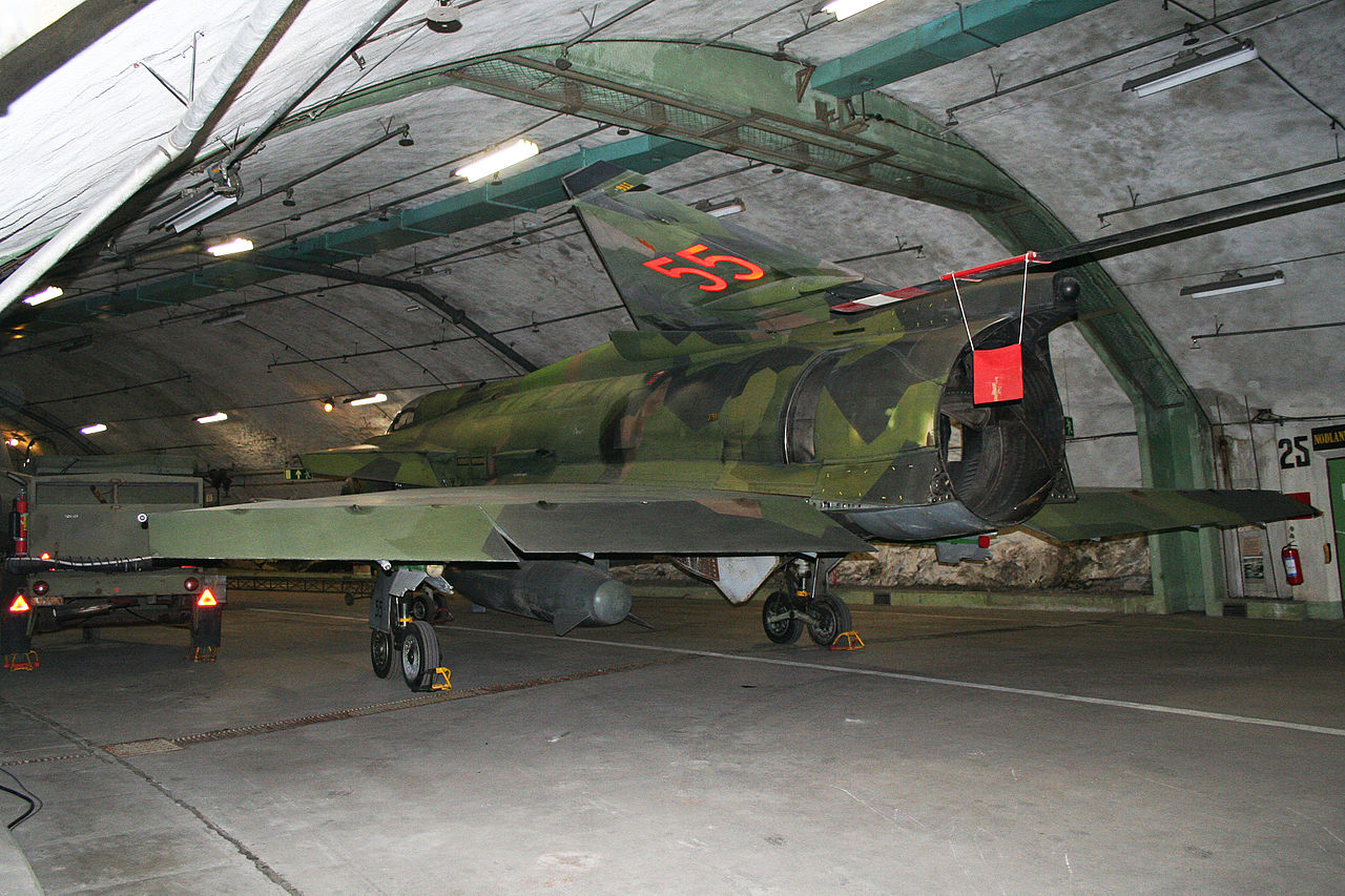 SAAB's Viggen Could Stick A Landing And Takeoff Again Like No Other Fighter
