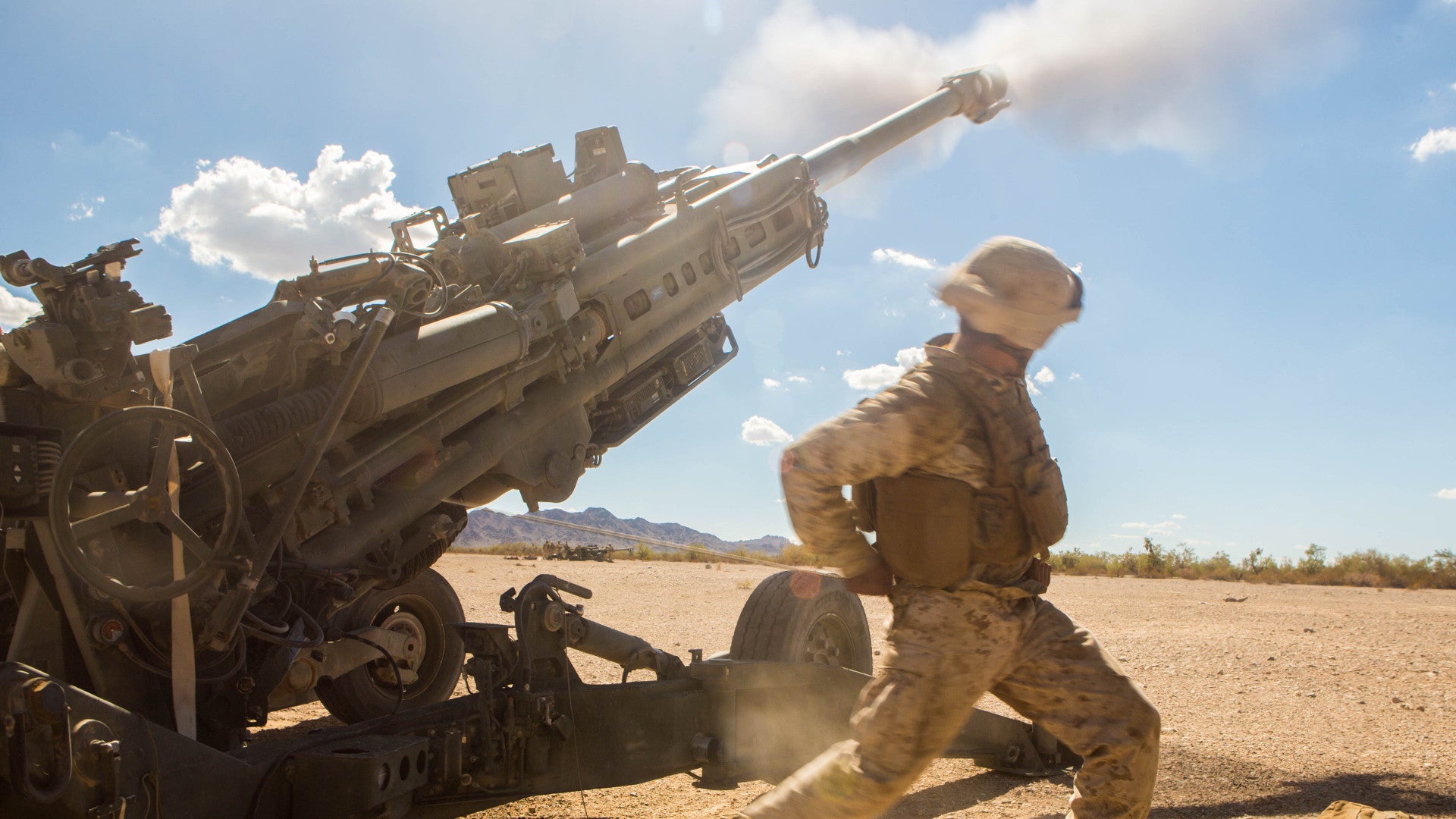 U.S. Navy Wants Long-Range Guided Artillery Shell For Hitting Moving ...