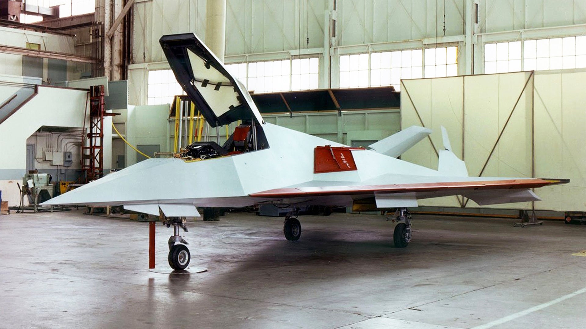Test Pilot Recounts Flying Both Have Blue And Tacit Blue Experimental ...