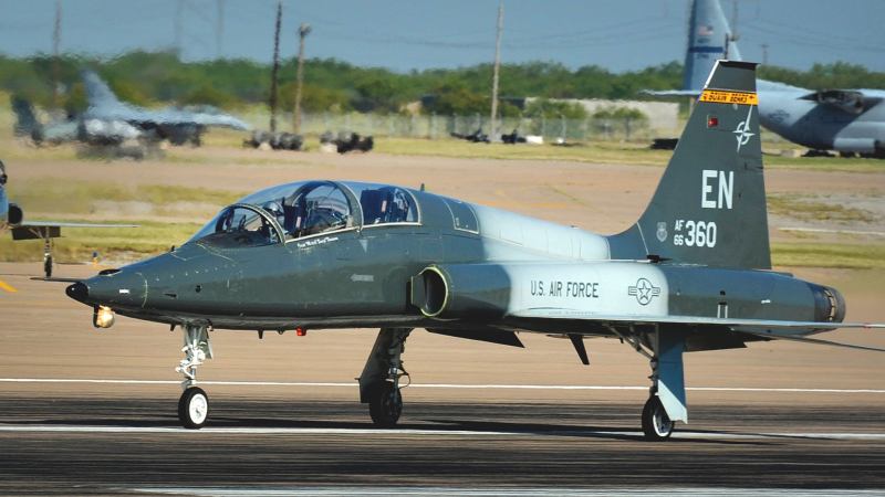 Two T-38 Talons Involved In Deadly Incident On Laughlin AFB's Runway ...