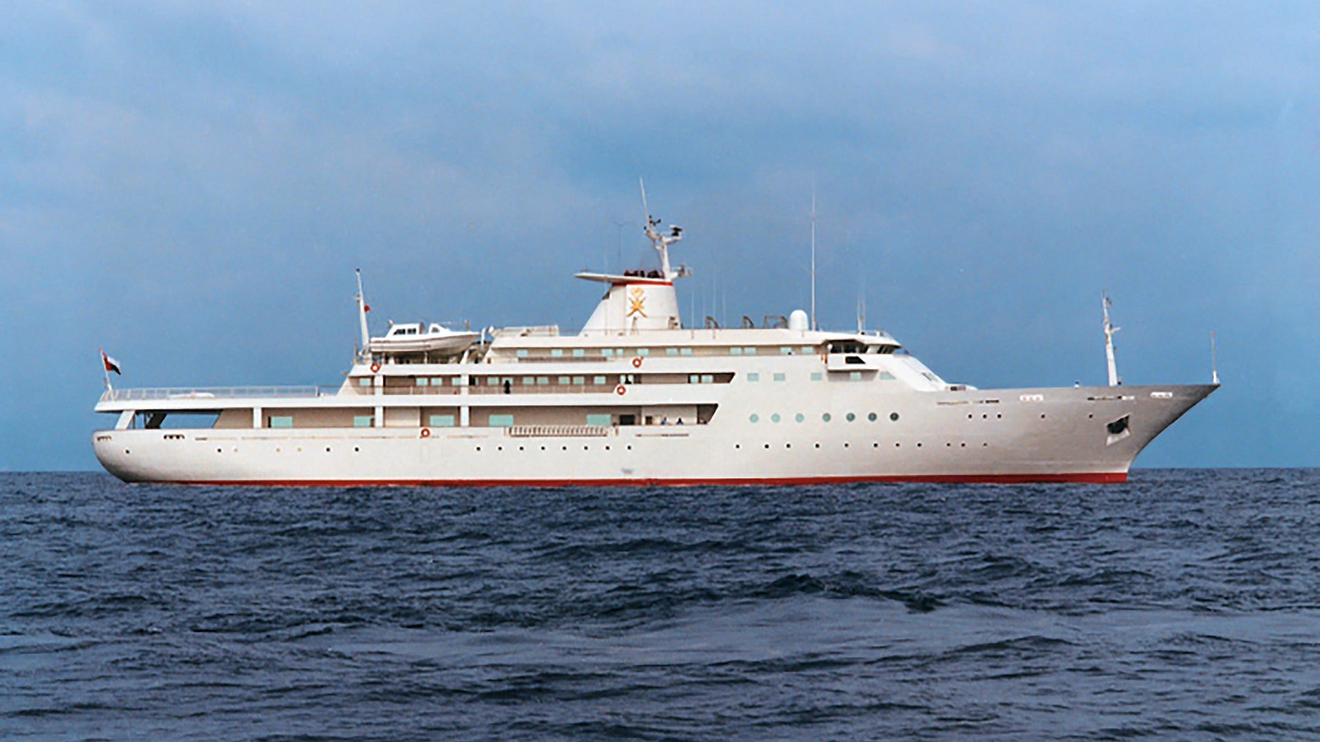 Impractical To Tactical: Omani Royal Yacht Transforms Into Navy ...