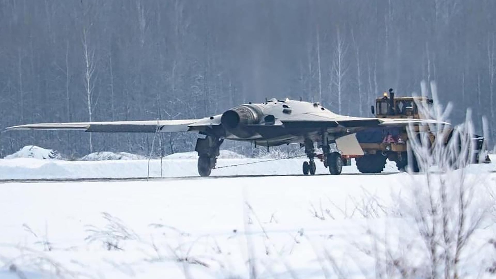 Detailed New Photos Of Russia's 'Hunter' Unmanned Combat Air Vehicle ...