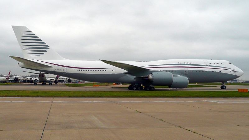 Qatari Royal Flight 747-8I Jumbo Jet Is Up For Sale And Yes There Are ...