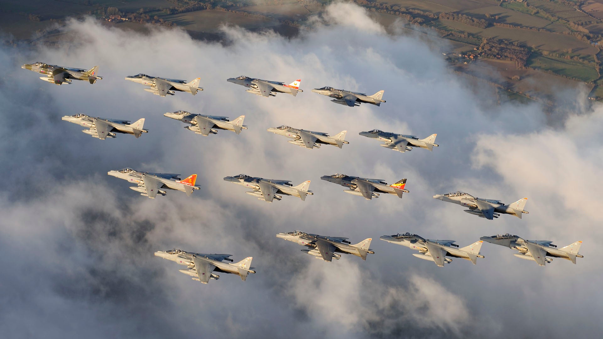 The Inside Story Of How The UK Culled Its Entire Harrier Jet Force In ...