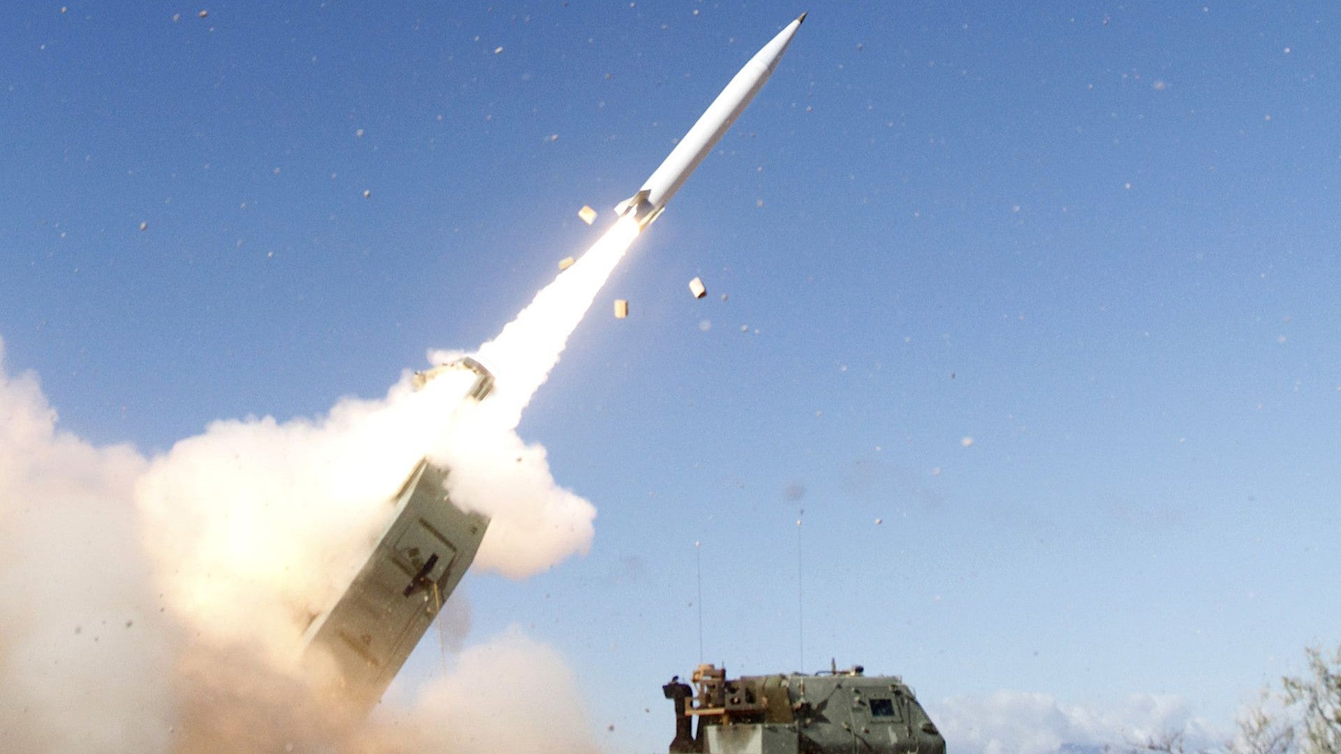 Army Eyes Unmanned Launcher Trucks Able To Fire Missiles Loaded With ...