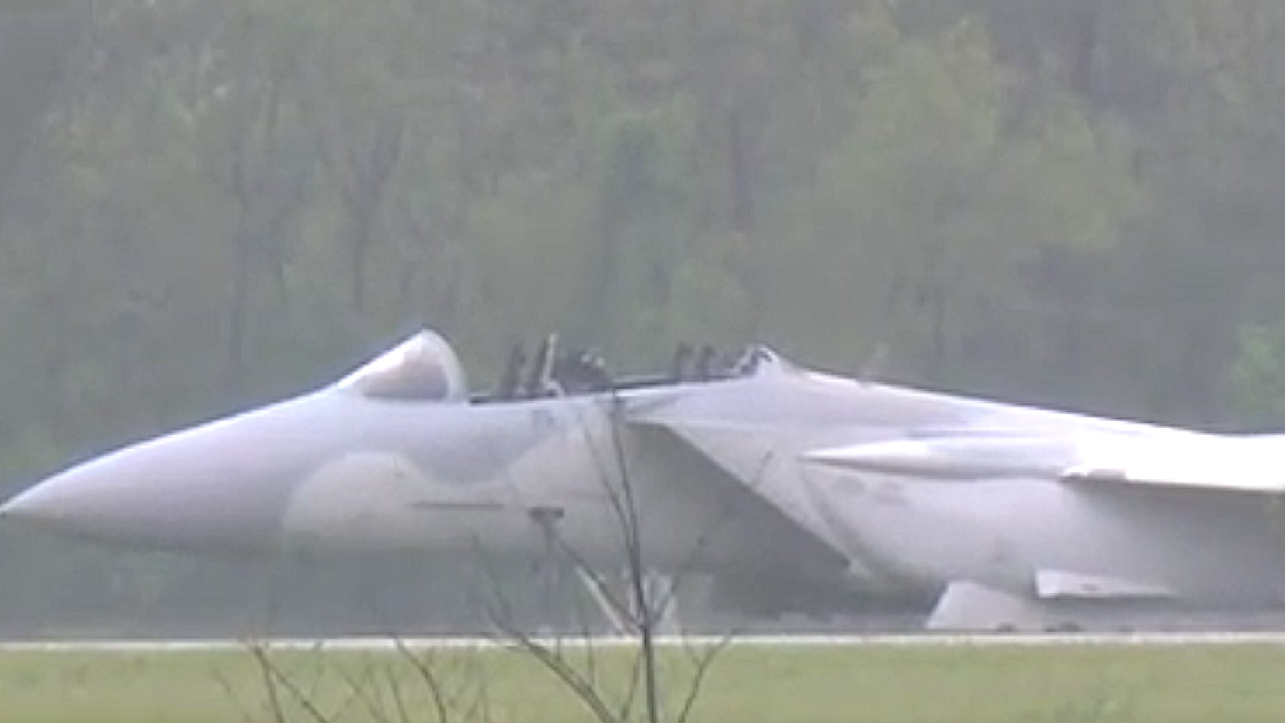 Crew Ejects From Qatari F-15QA Fighter While On The Ground At Airport ...